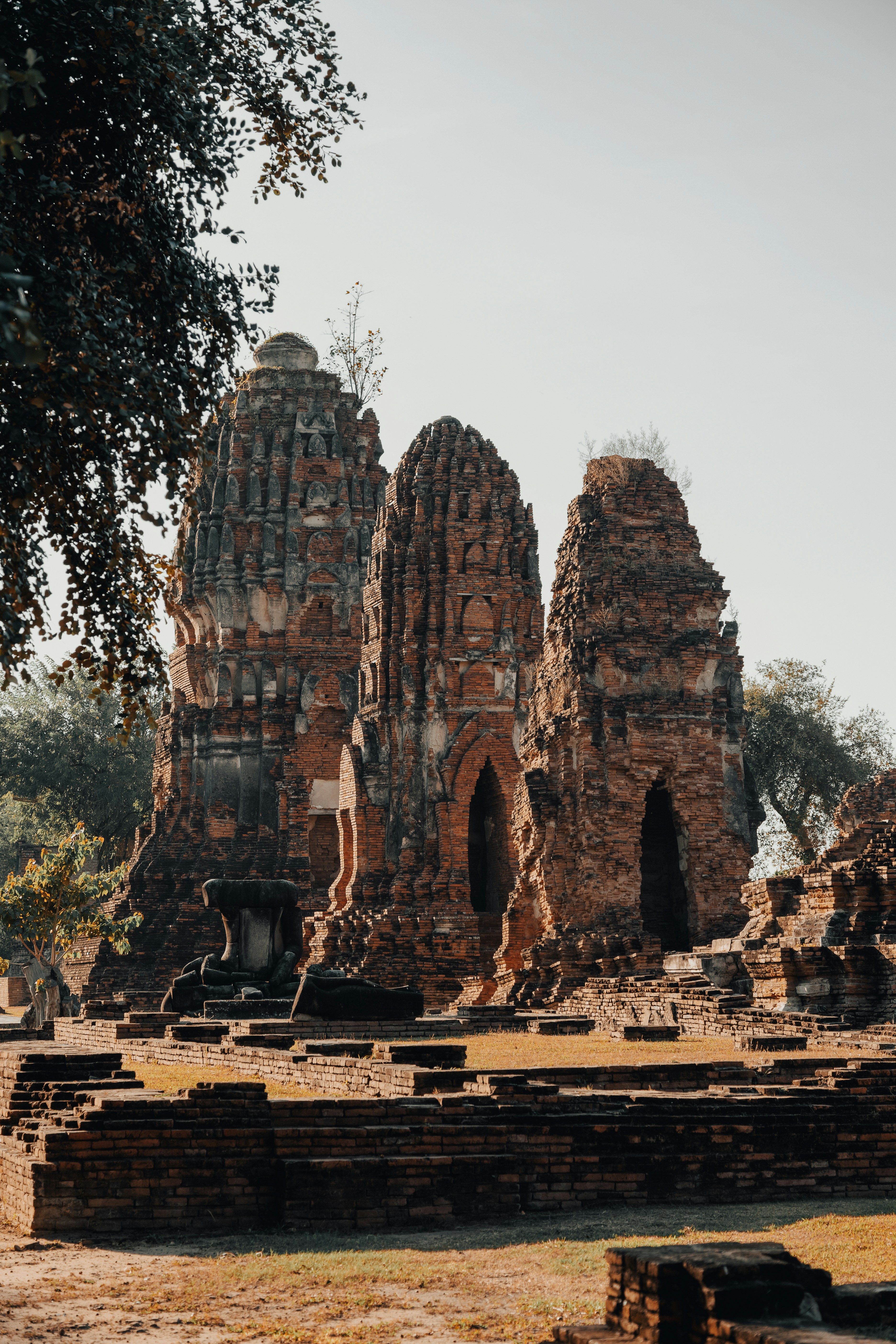 Ancient brick ruins of a temple against a clear sky. photo – Free ...