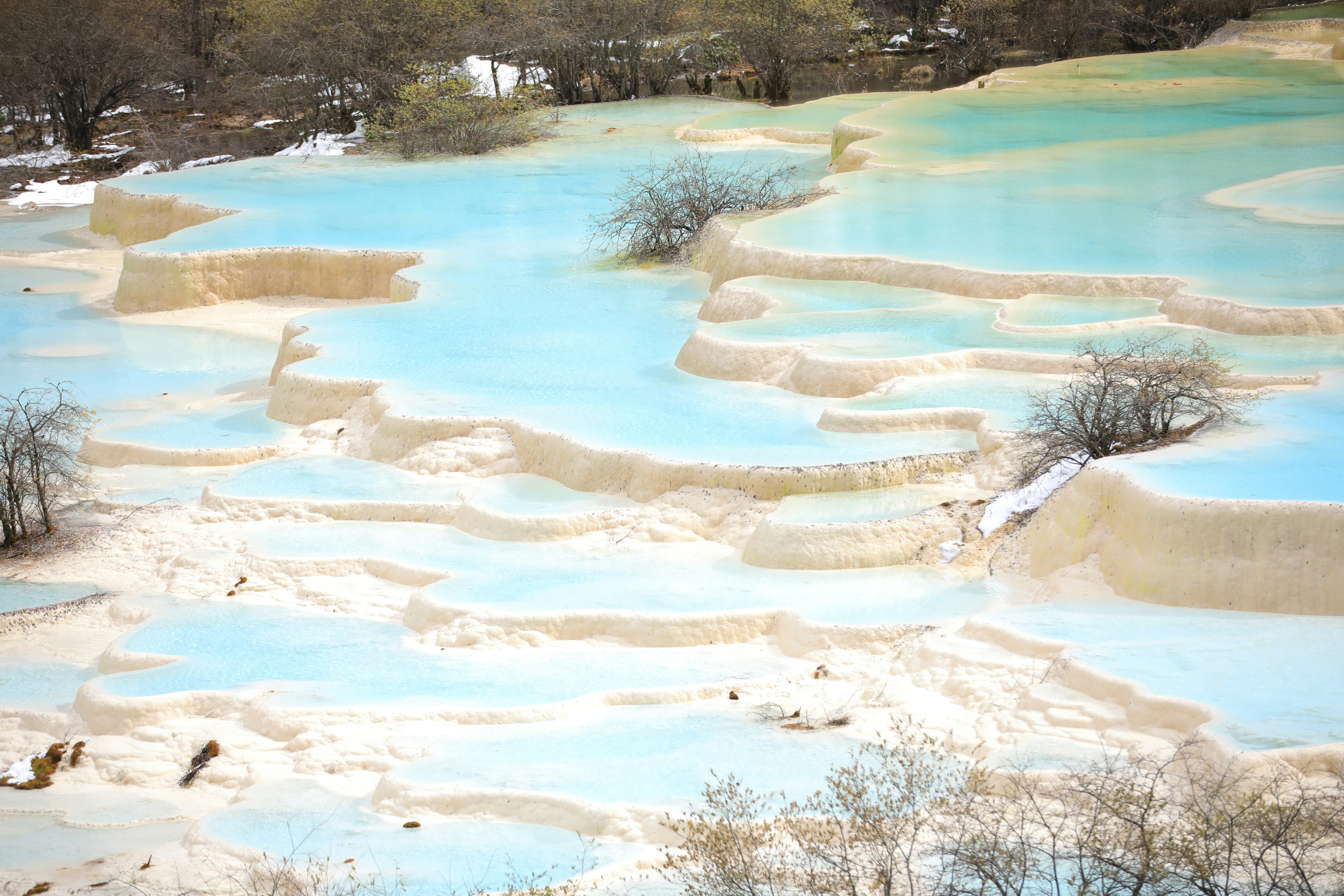 Turquoise Tiers: The Quiet Palette of Travertine Pools