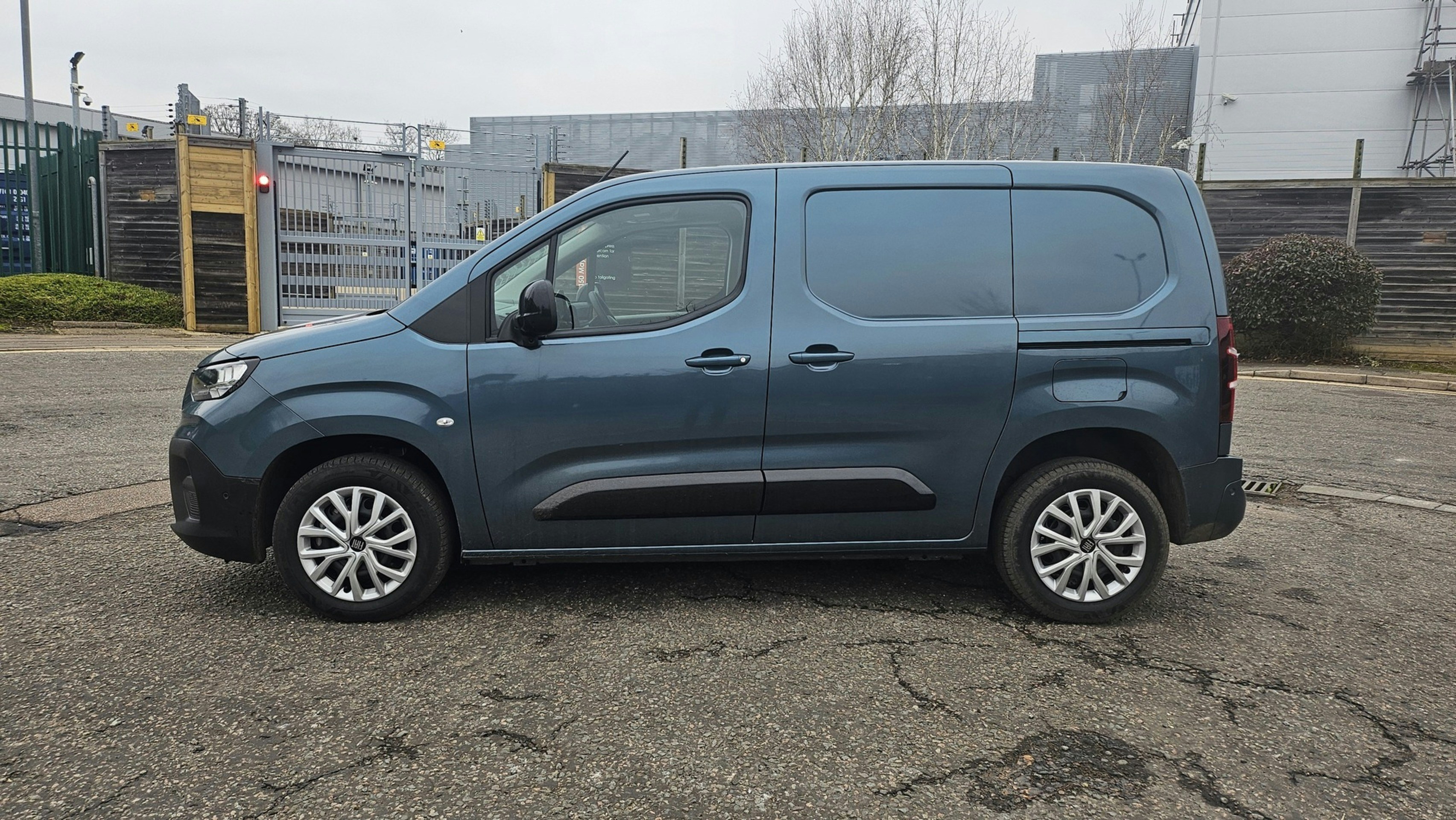 Autotrader UK (@autotraderuk) | Unsplash 사진 커뮤니티