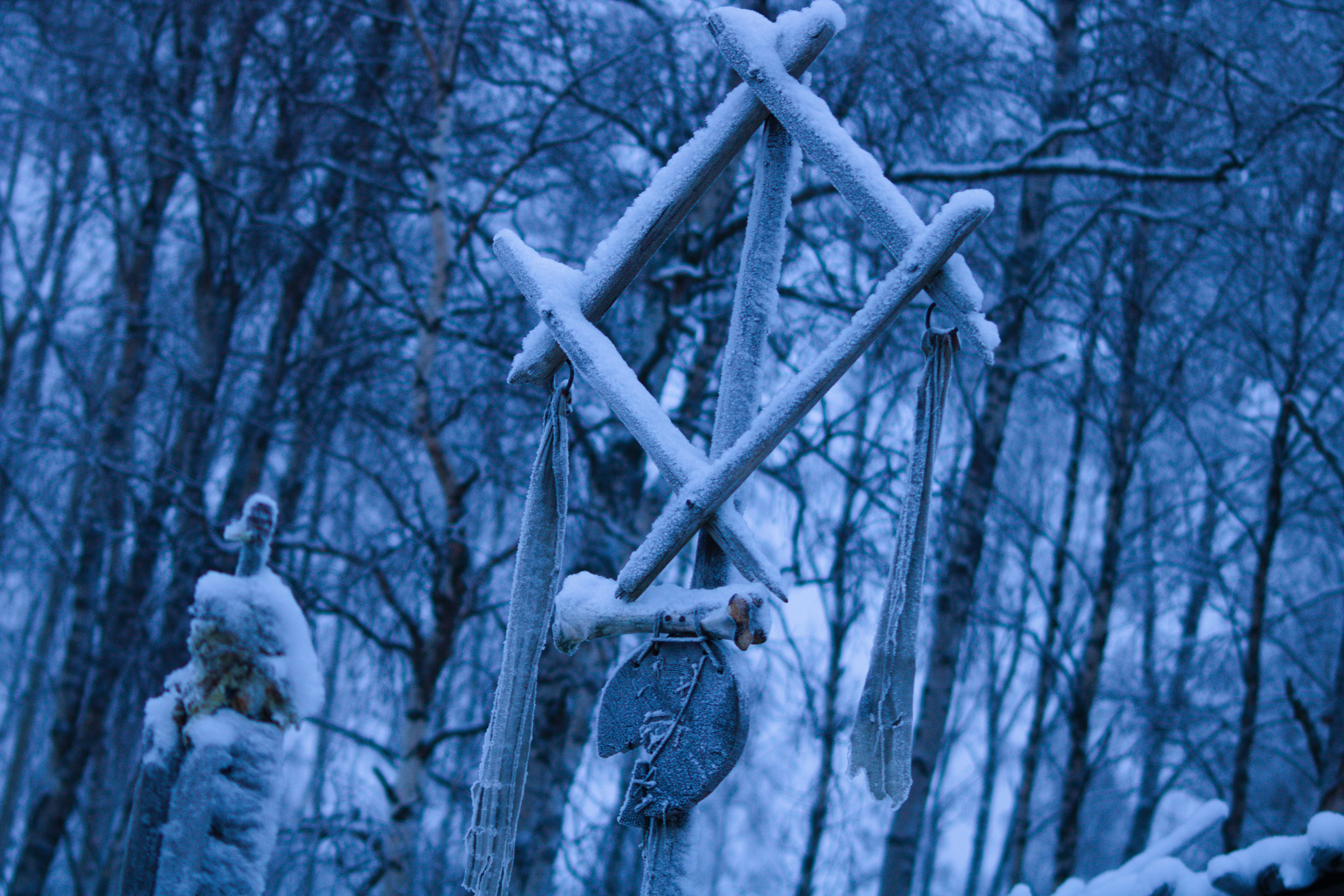 Snowbound Playground: Handheld Charms on a Frosted Structure