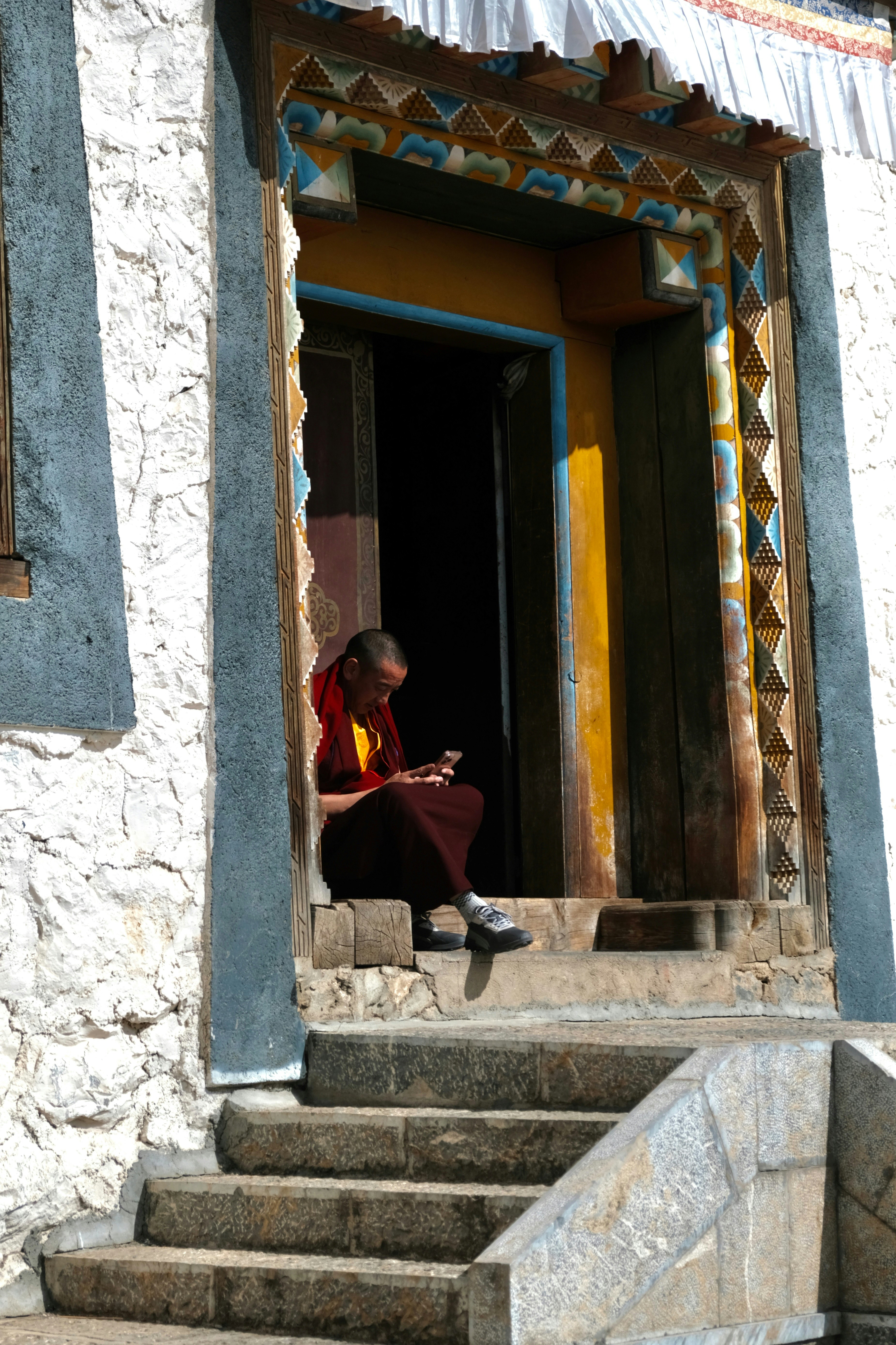 Monk in Quiet Isolation on the Threshold