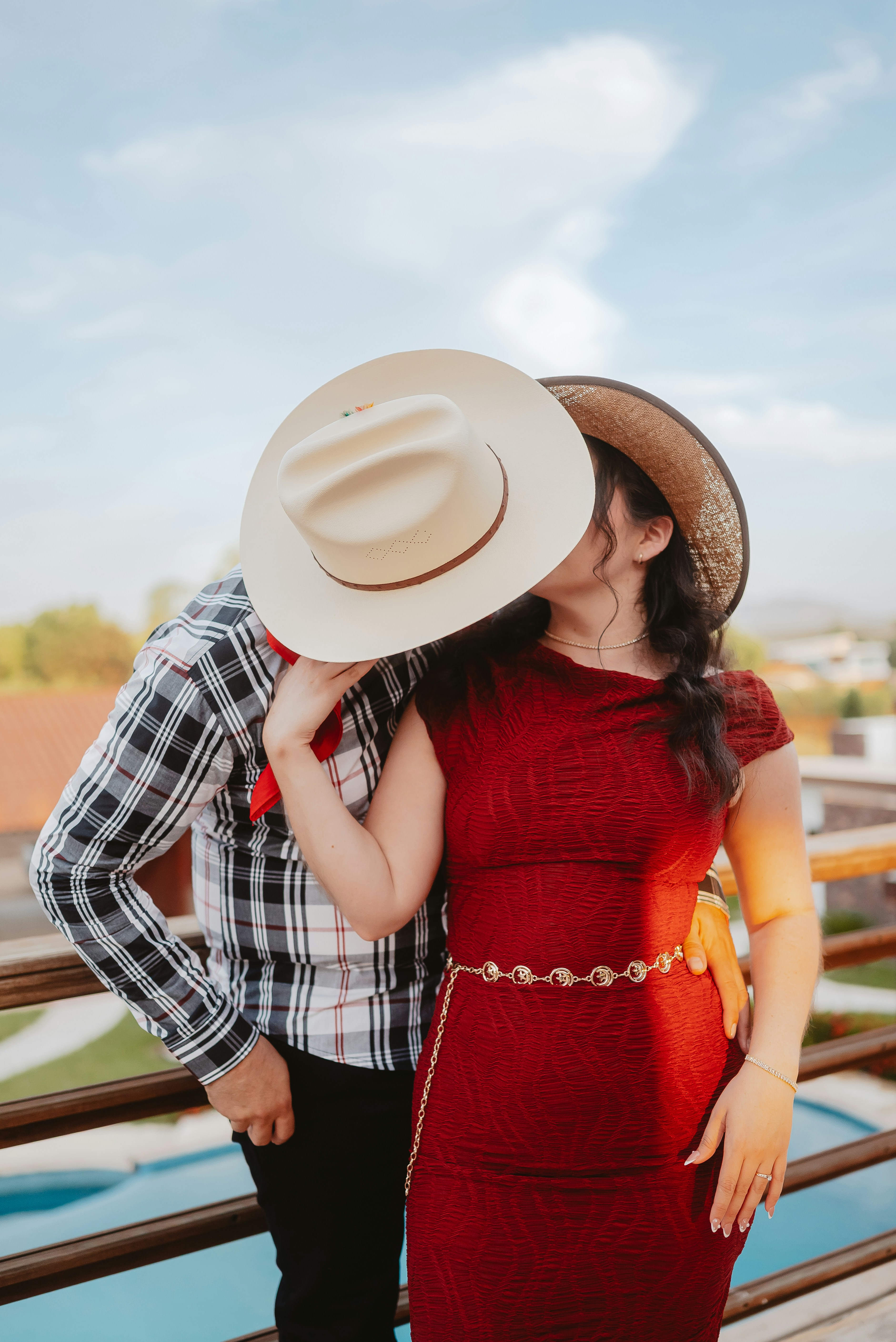 Veiled Whisper: A Secret Share on the Balcony