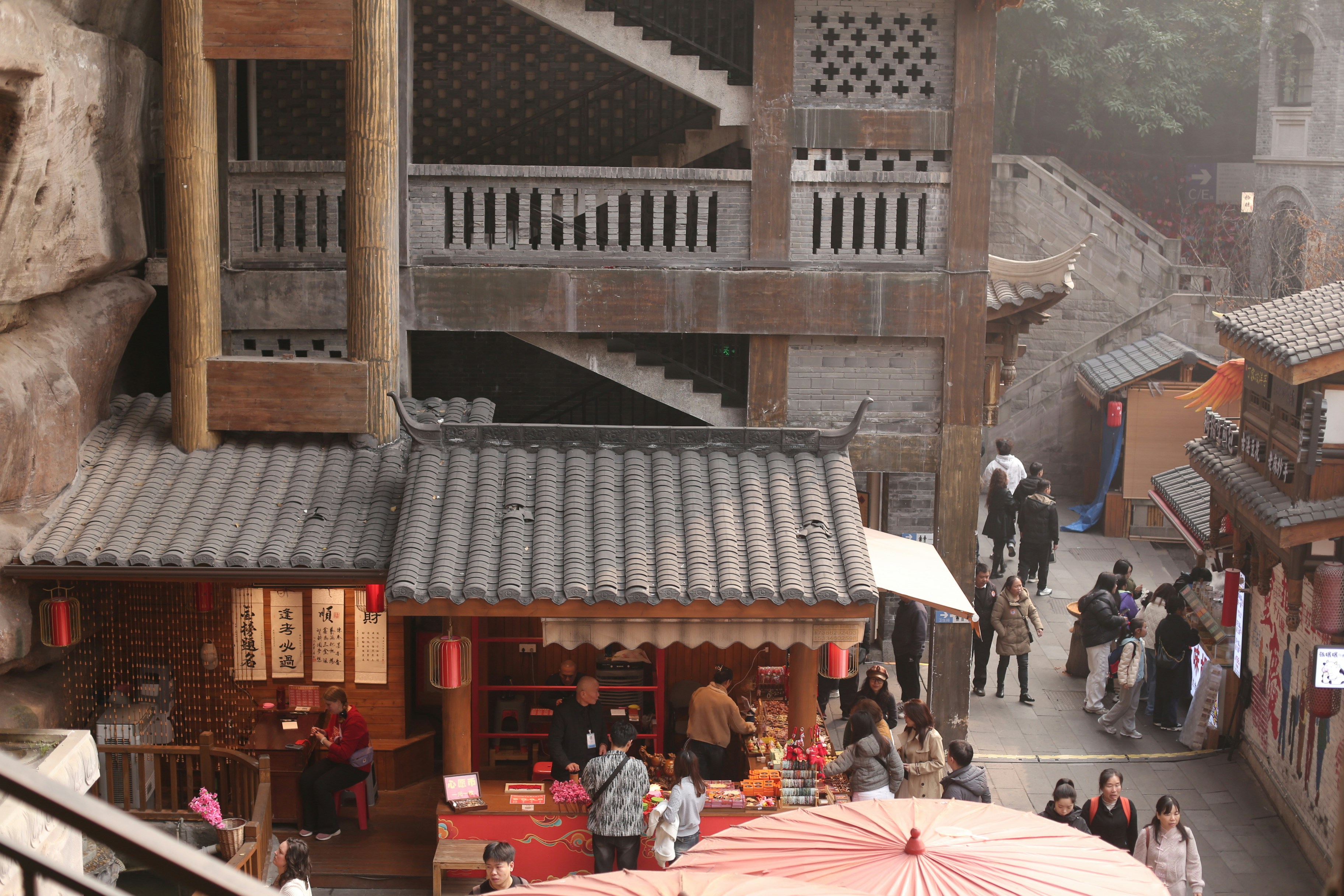 Courtyard Lanterns and Vendor Nook under Traditional Timber Architecture