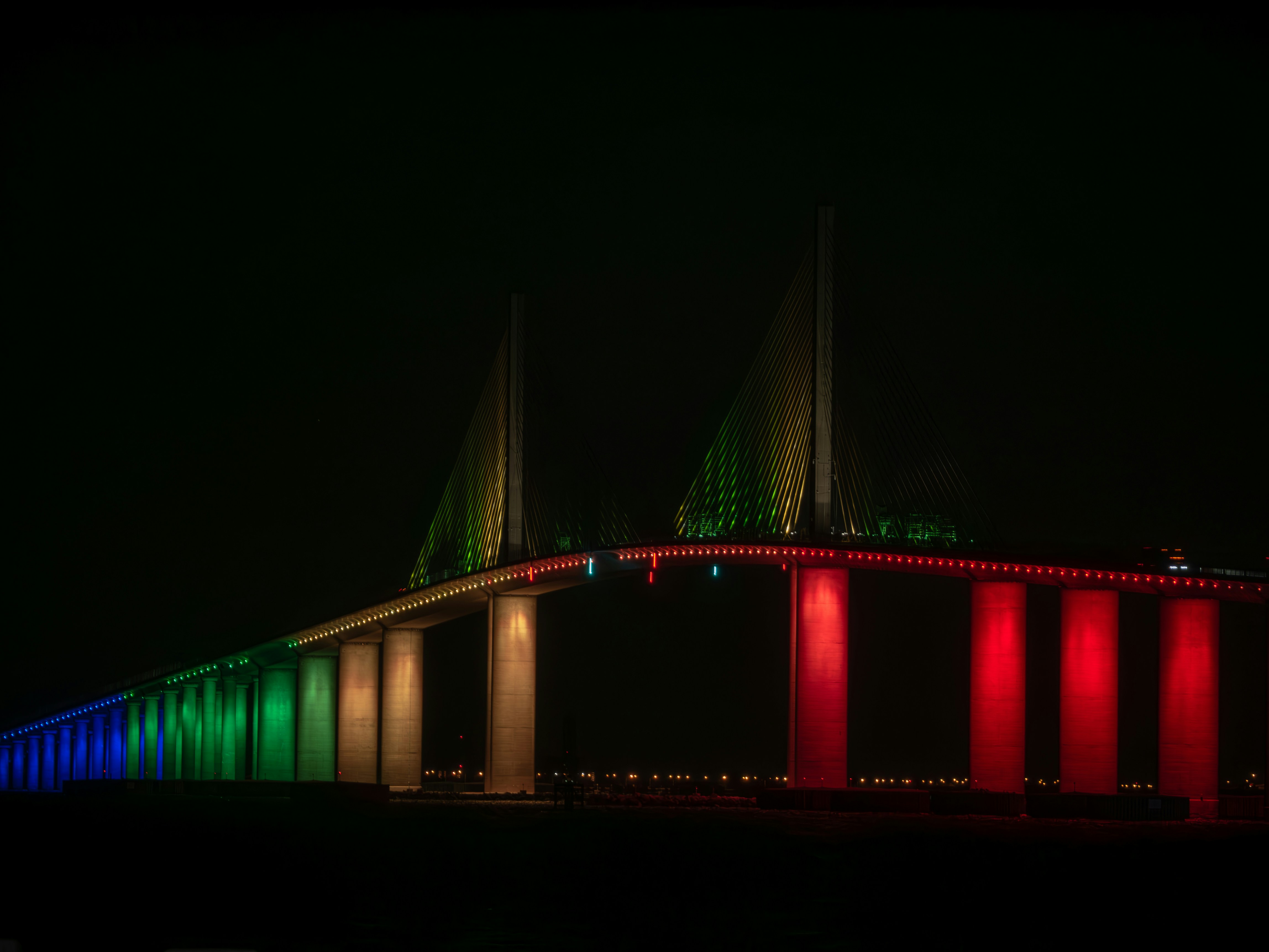 Neon Arcs: A Night Pulse Across the Bridge