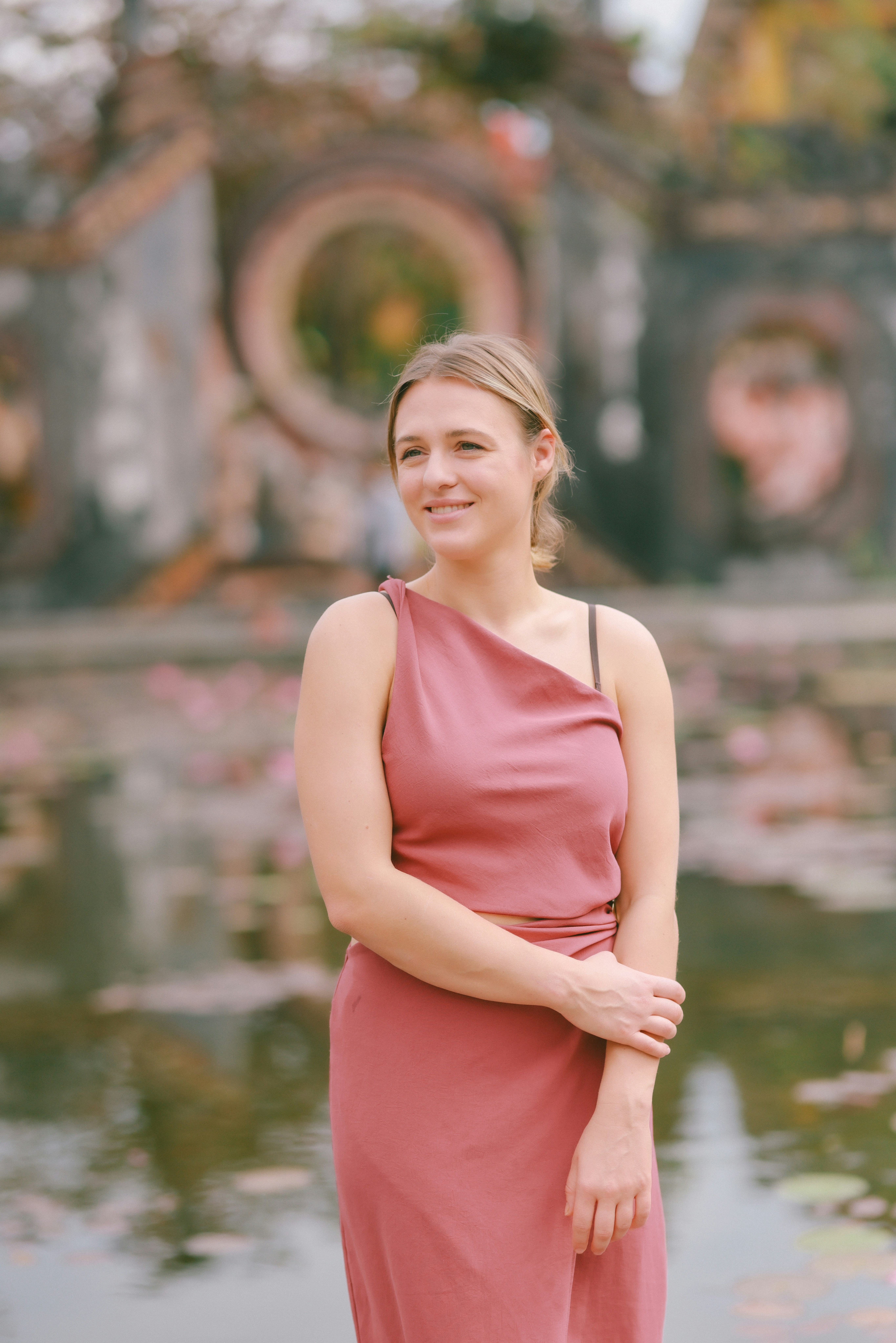 Rose-tinted Evening: A Portrait in Soft Focus by the Garden Pond
