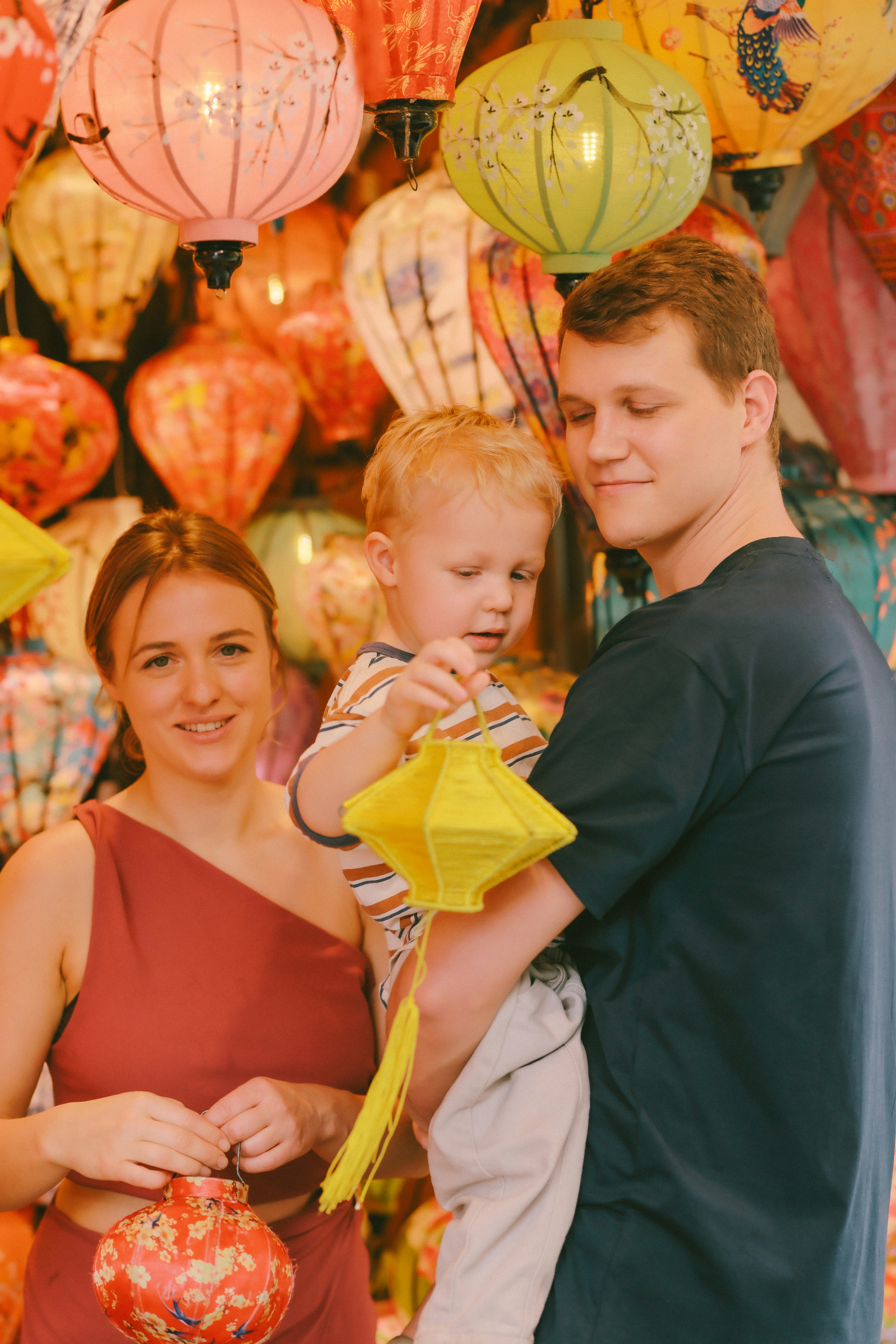 Family Portrait Under Lanterns: Tender Moment with a Lantern Tour