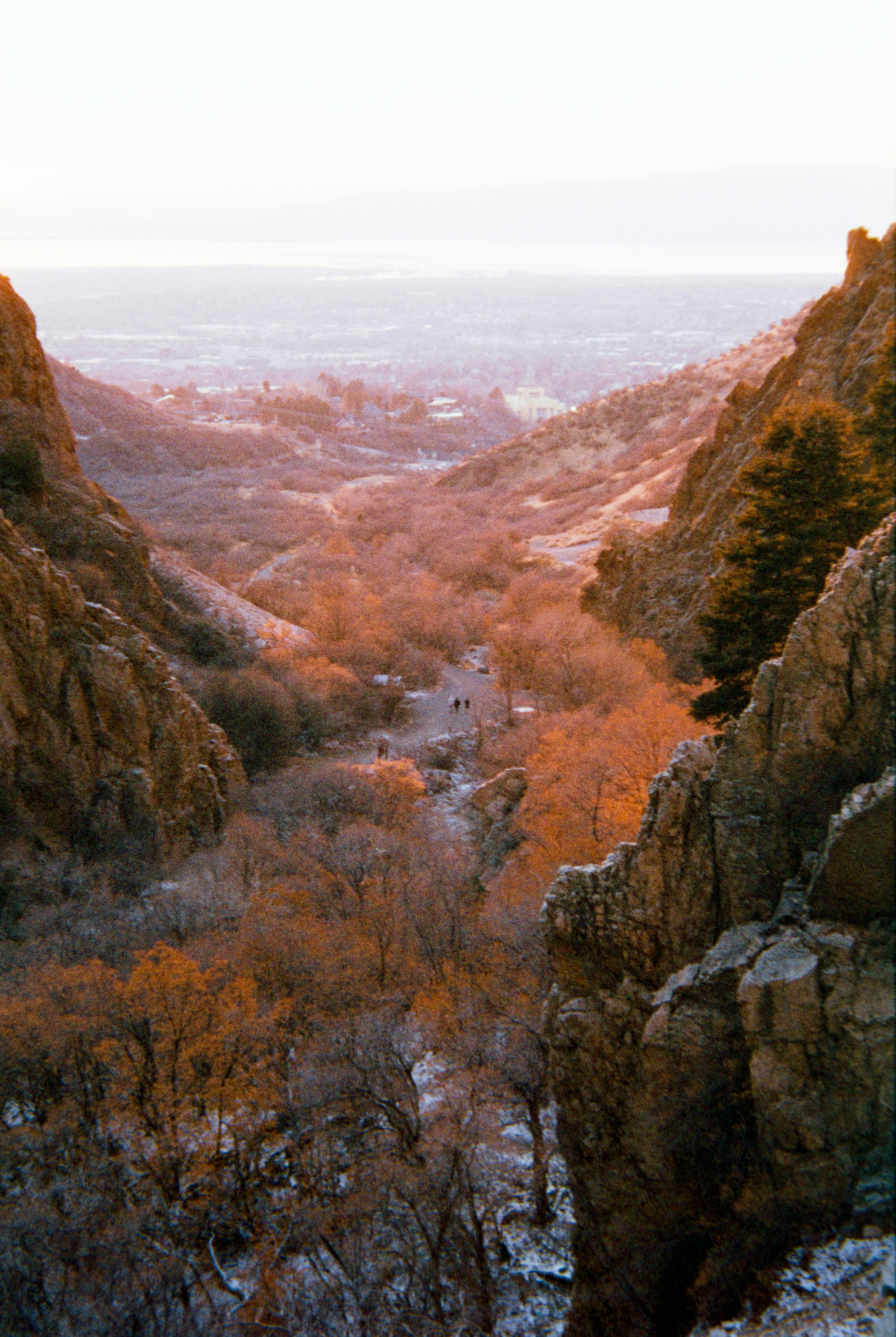 Autumn Vistas Between Rugged Cliffs