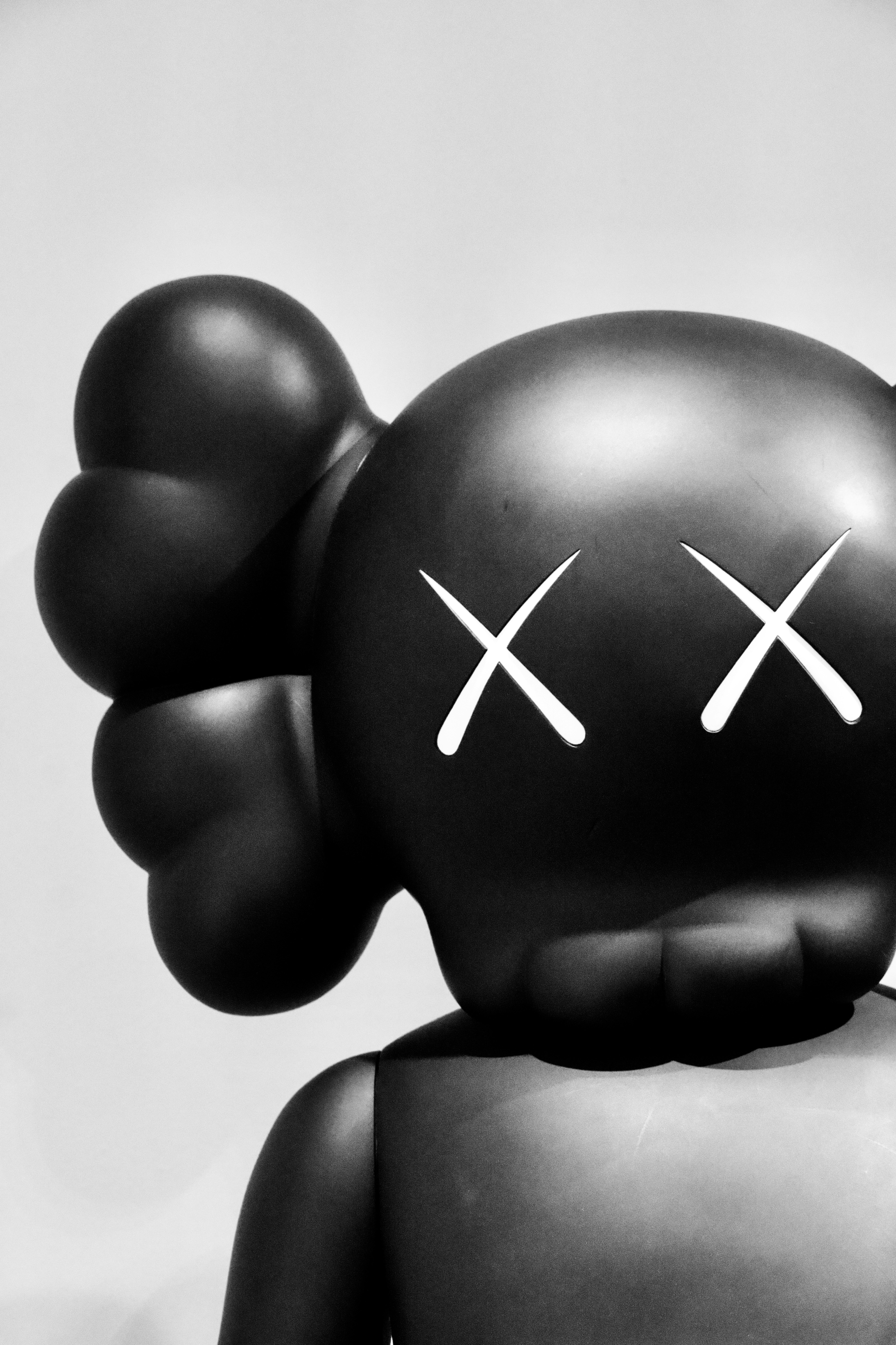 Smoothed Pop Icon: The KAWS-Style Head with X Eyes
