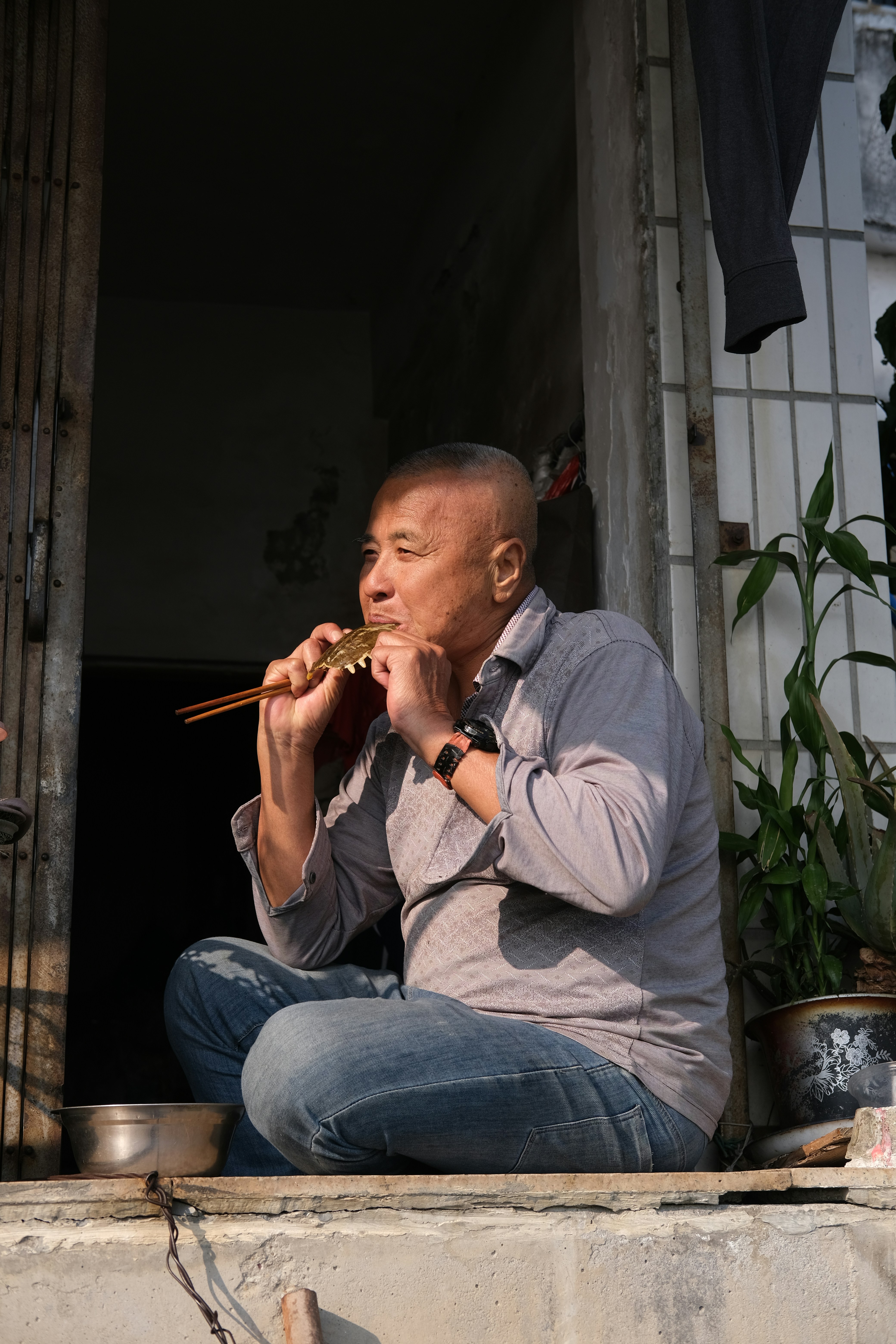 Midday Snack: A Quiet Moment of Focus on the Chopsticks