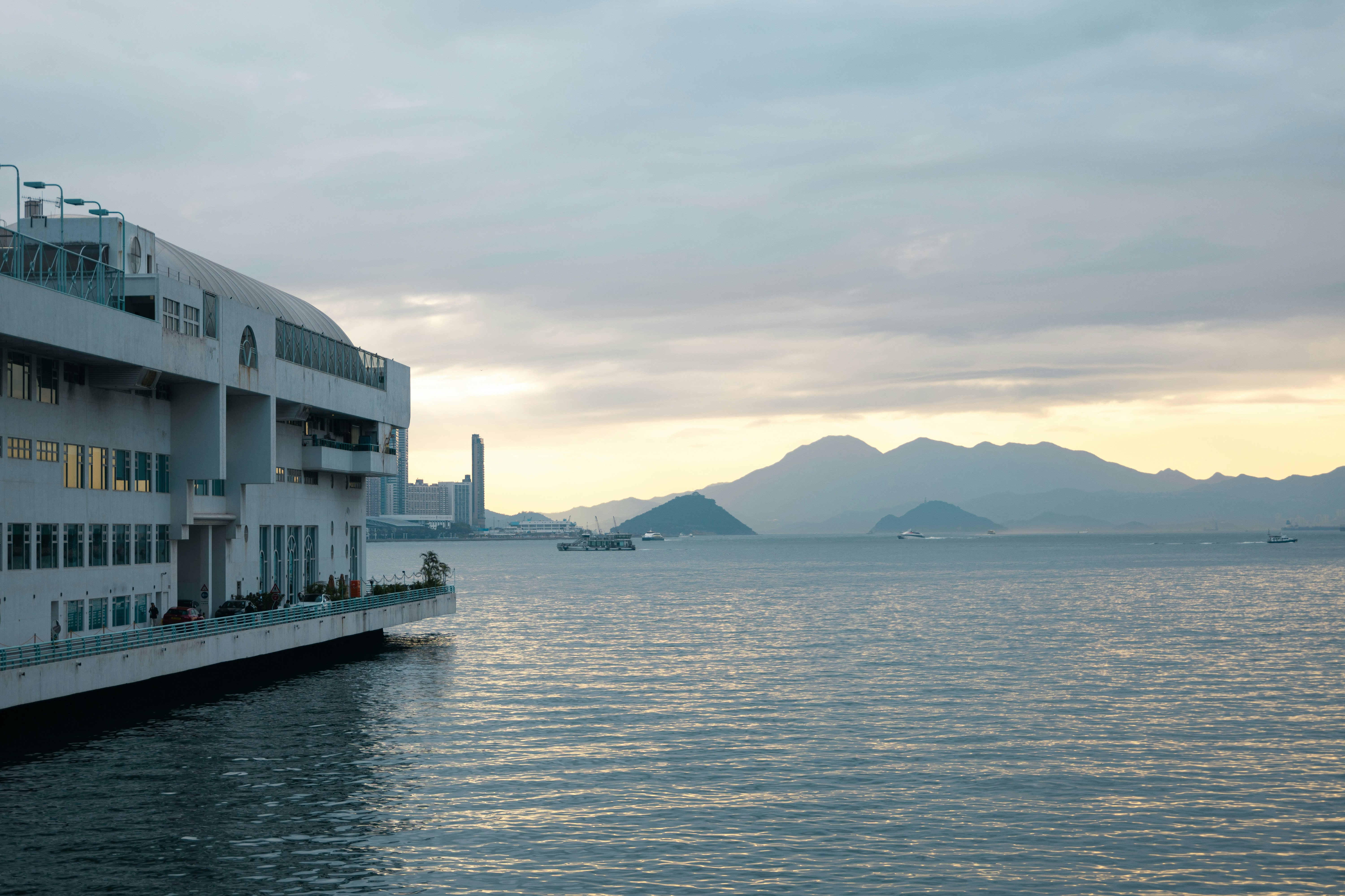 Docked Horizon: A Quiet Waterfront Scene at Dusk