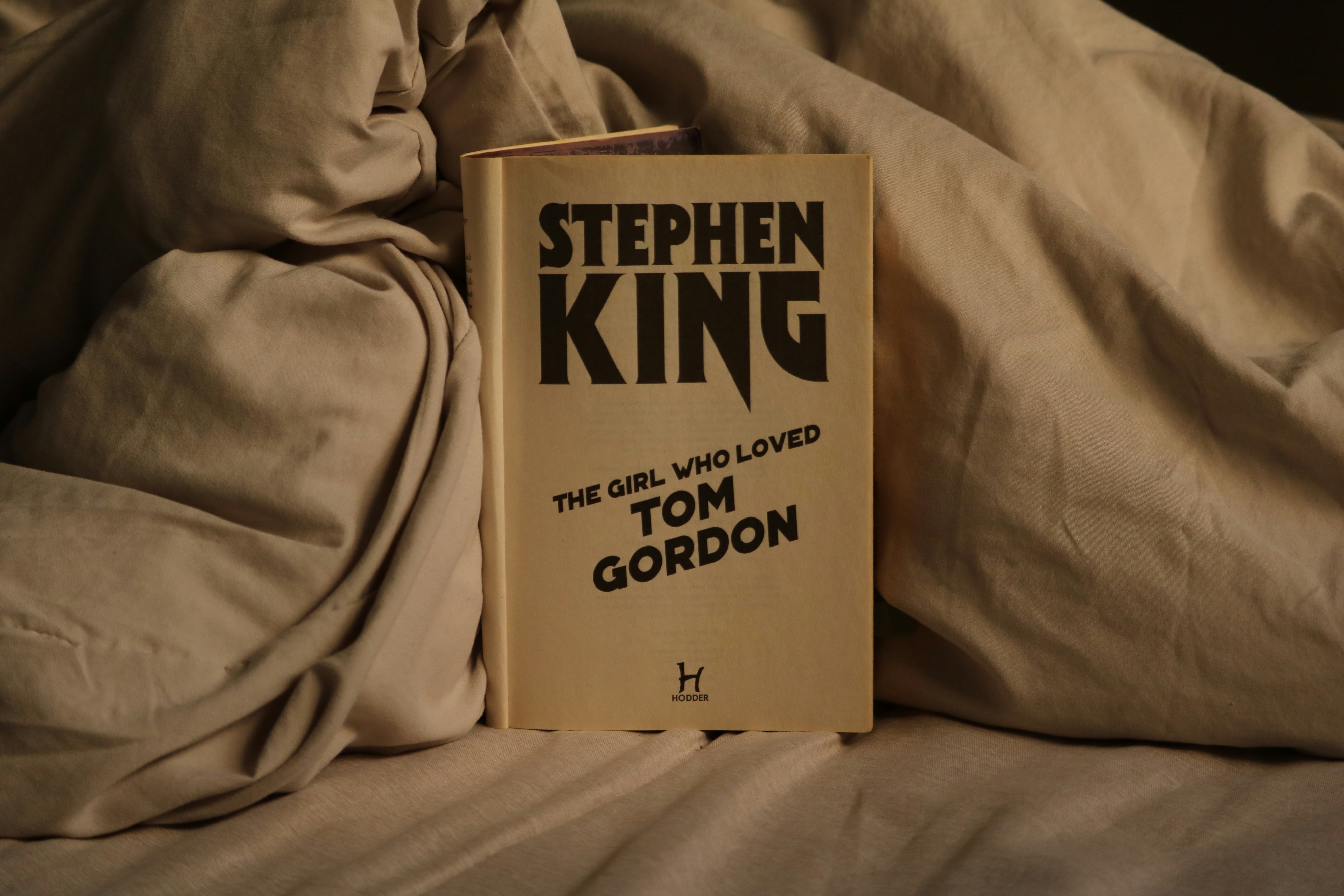 The Quiet Standout: Stephen King’s Tom Gordon on a Rumpled Bed