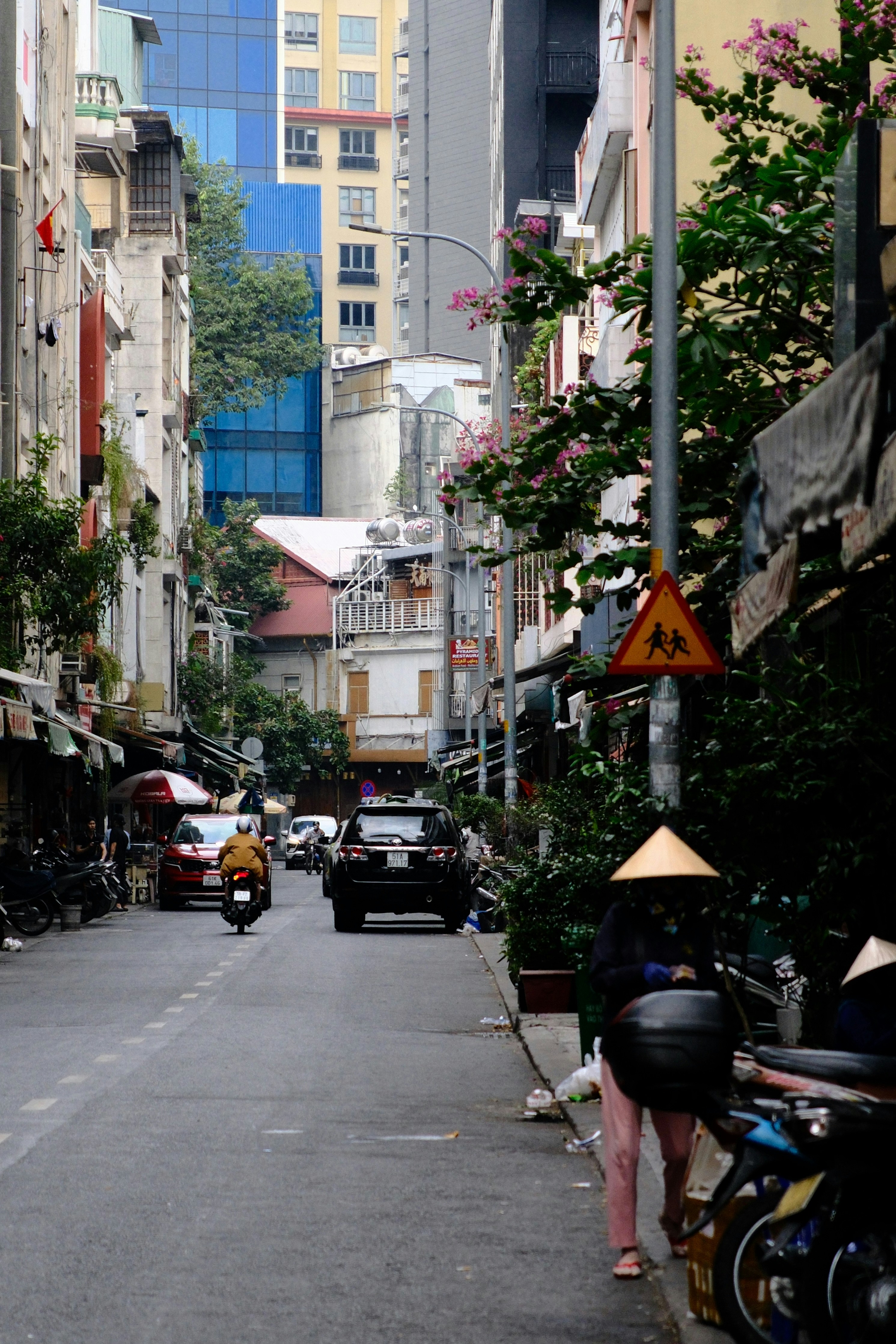 Urban Street Pulse: A Quiet Corridor Between Colorful Facades