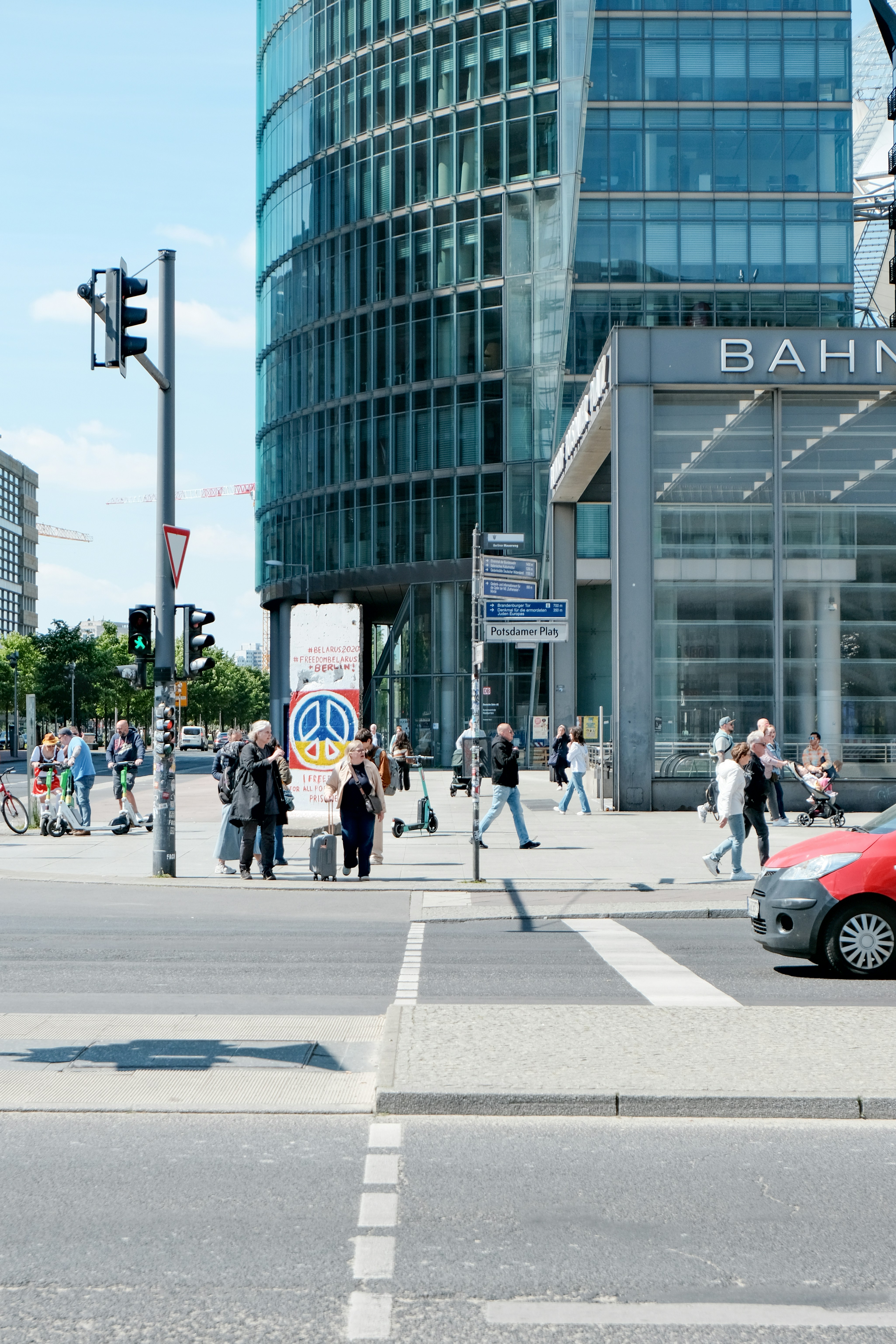City Crossing: People, Glass, and Motion at a Modern Plaza