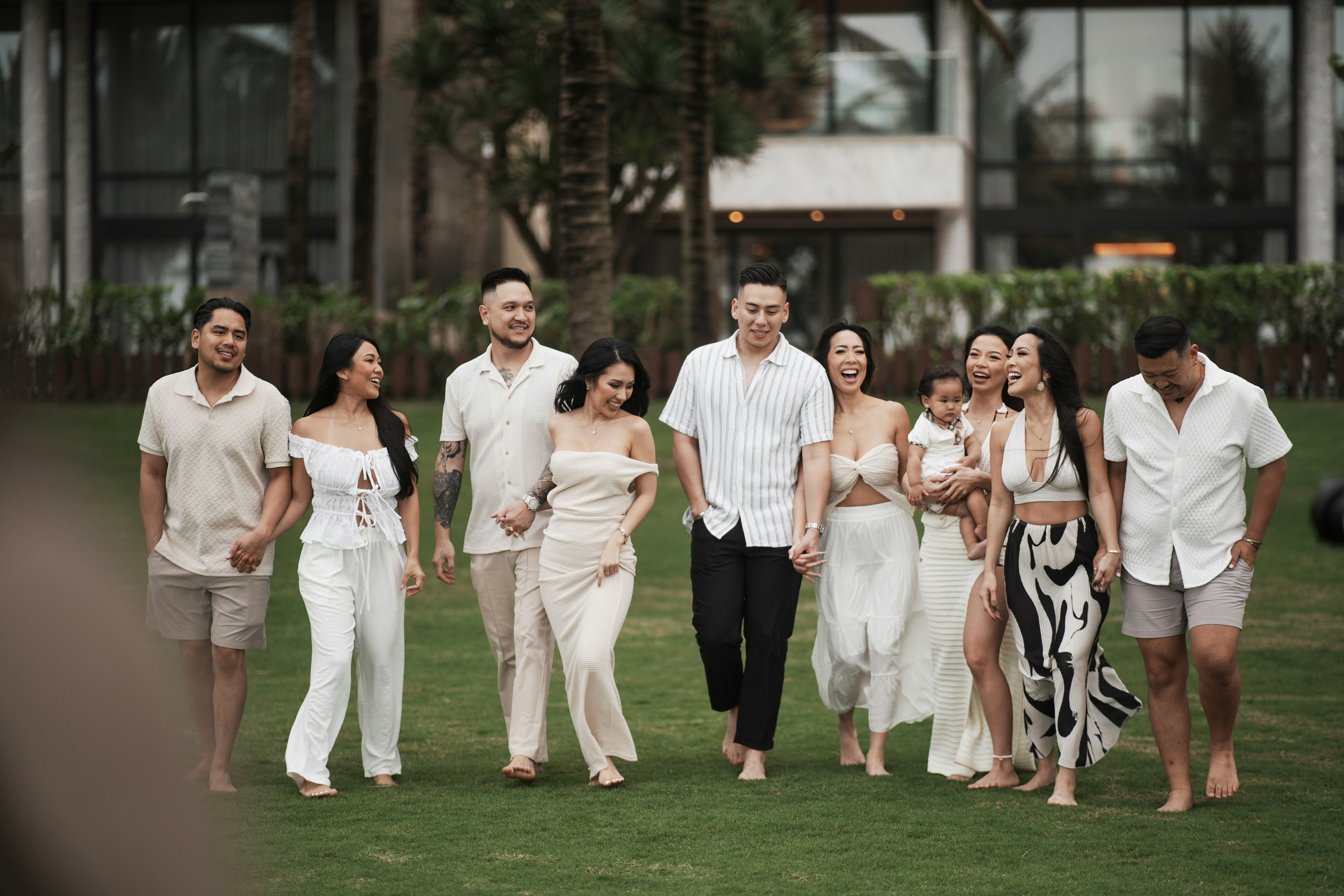 Sunlit Ensemble: A Shared Moment on the Lawn