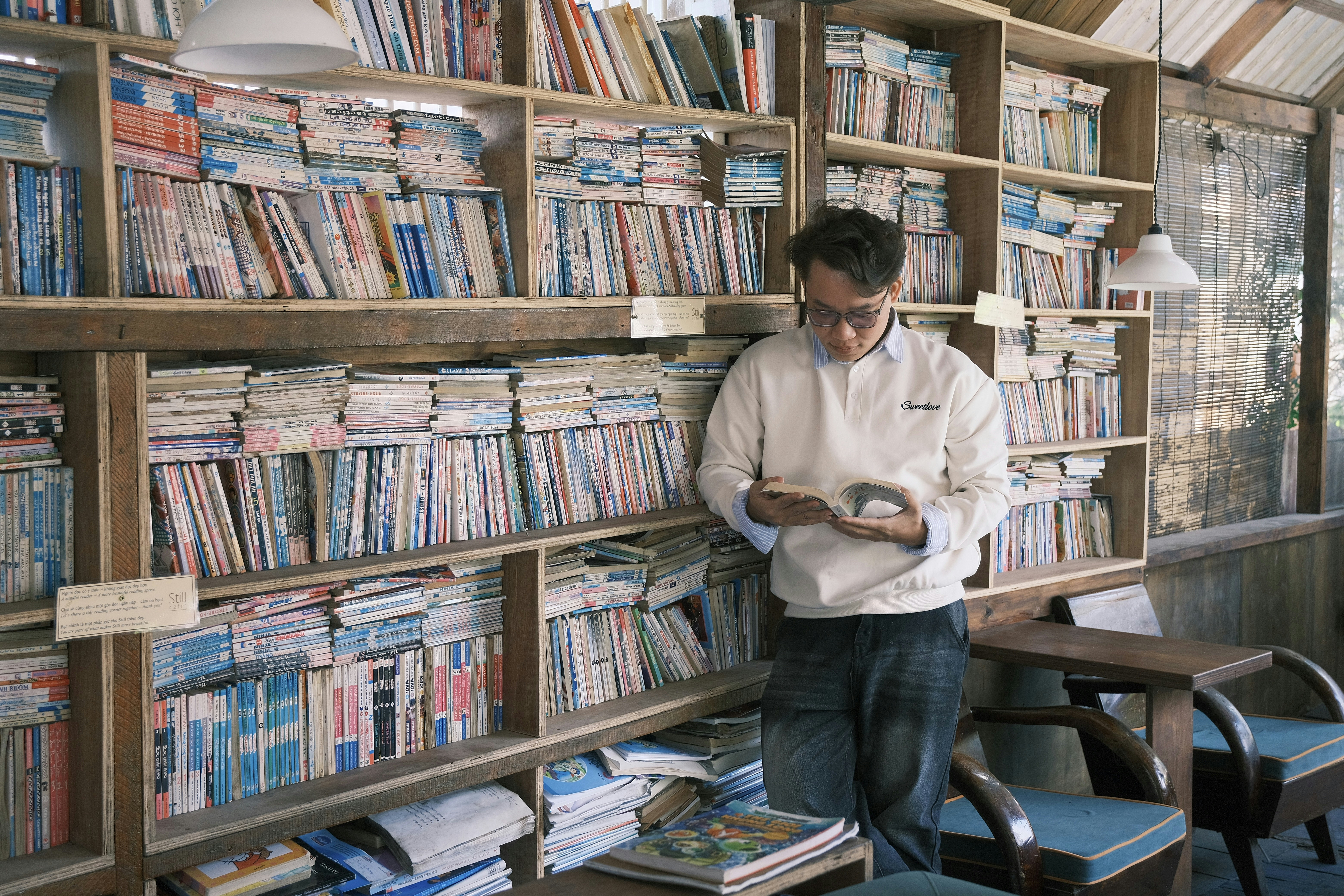 Reading Lens: A Quiet Moment with a Bookish Stranger