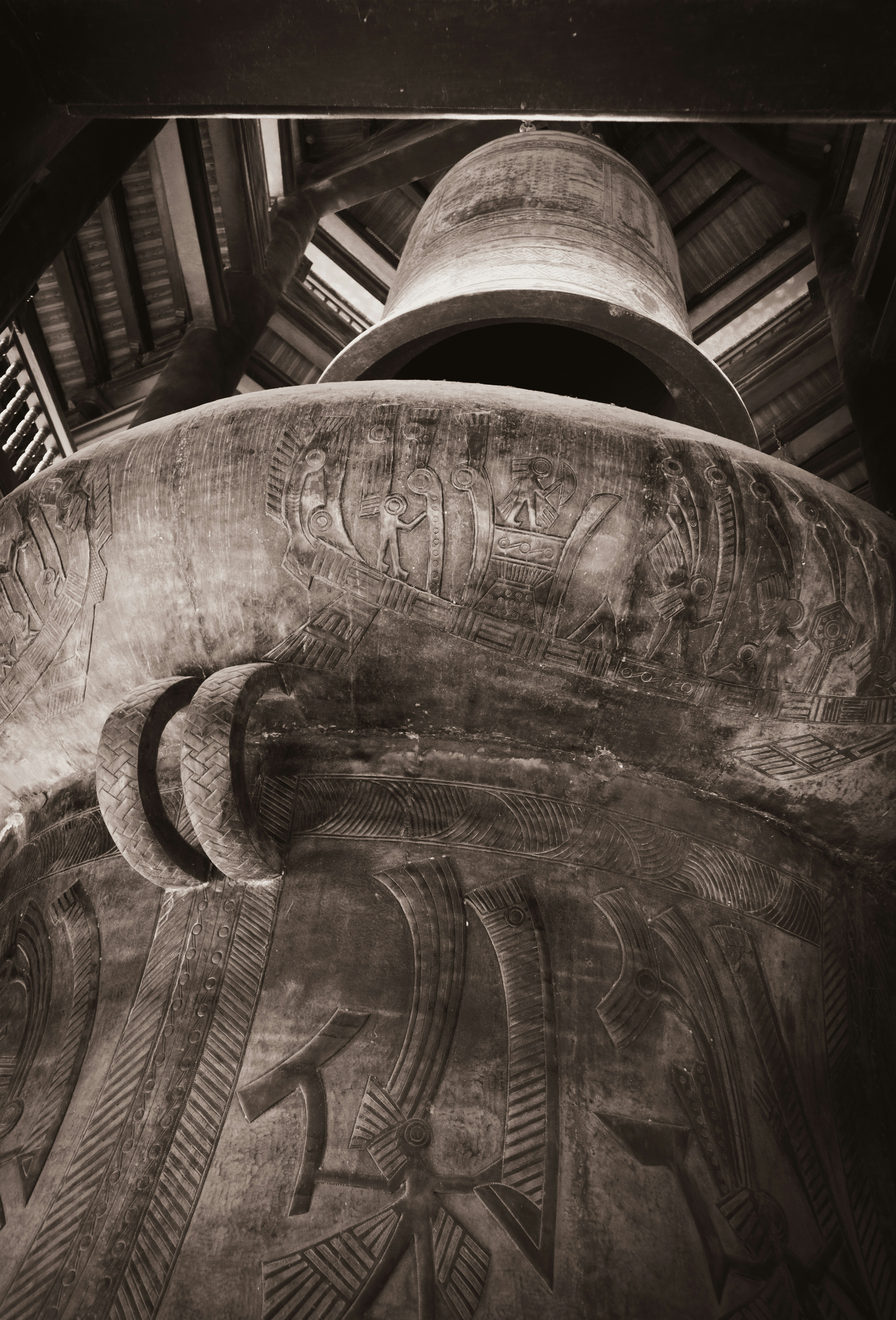 The Ancient Bell: Echoes of Carved Clay and Steel