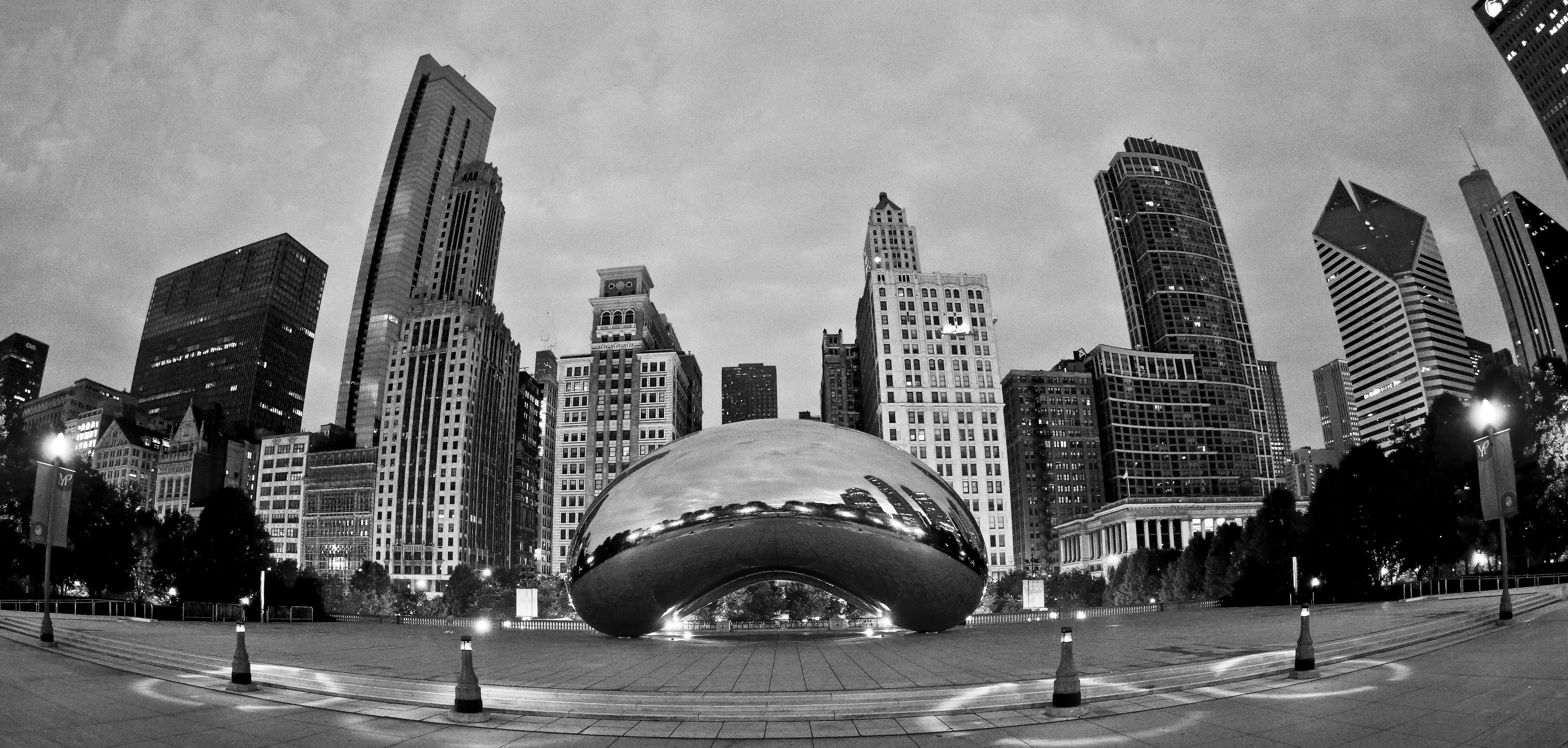 City in a Mirror: The Bean of Chicago’s Skyline