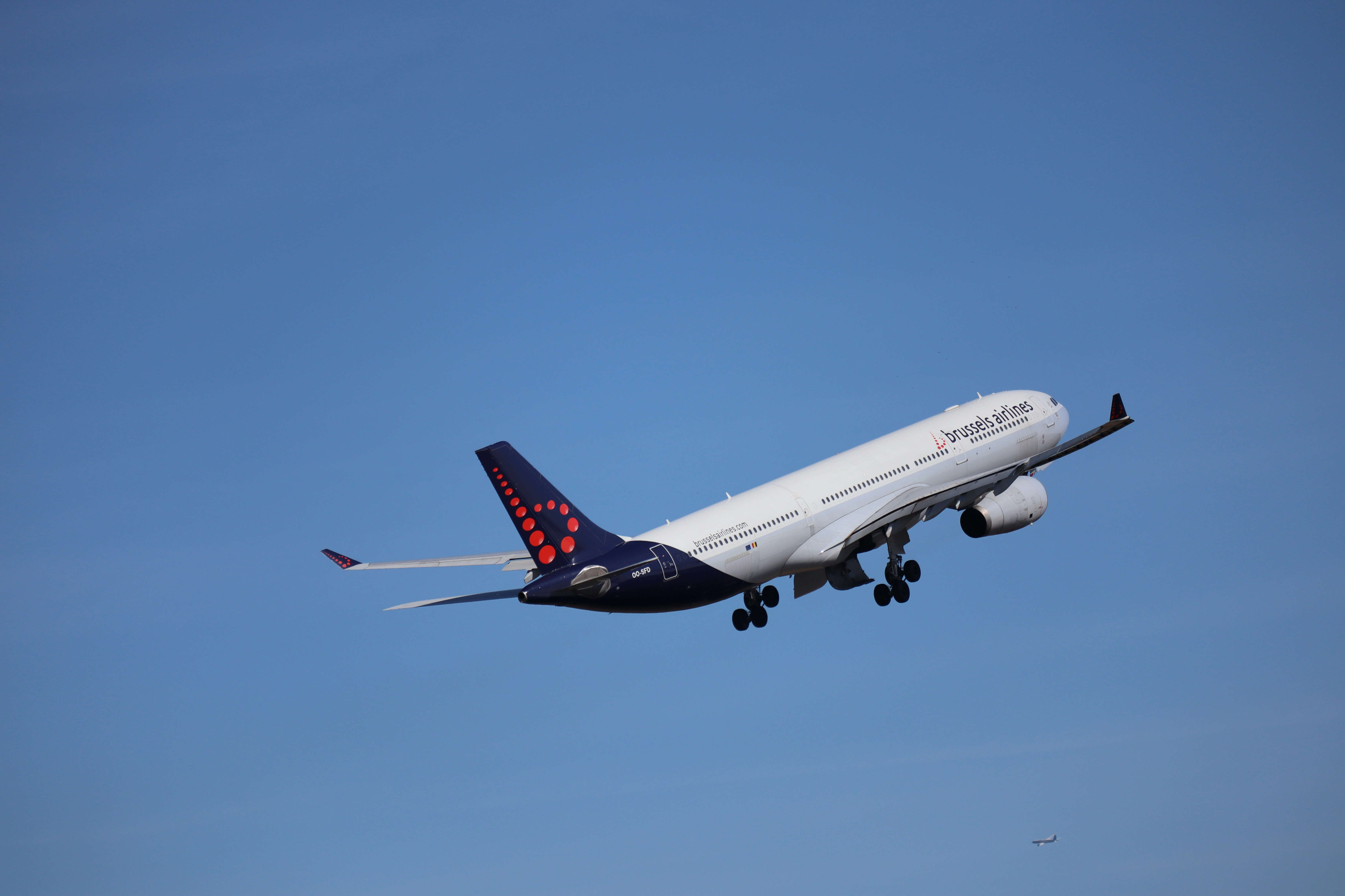 Ascending Giant: A Virgin Atlantic A330 Climb Under a Clear Sky