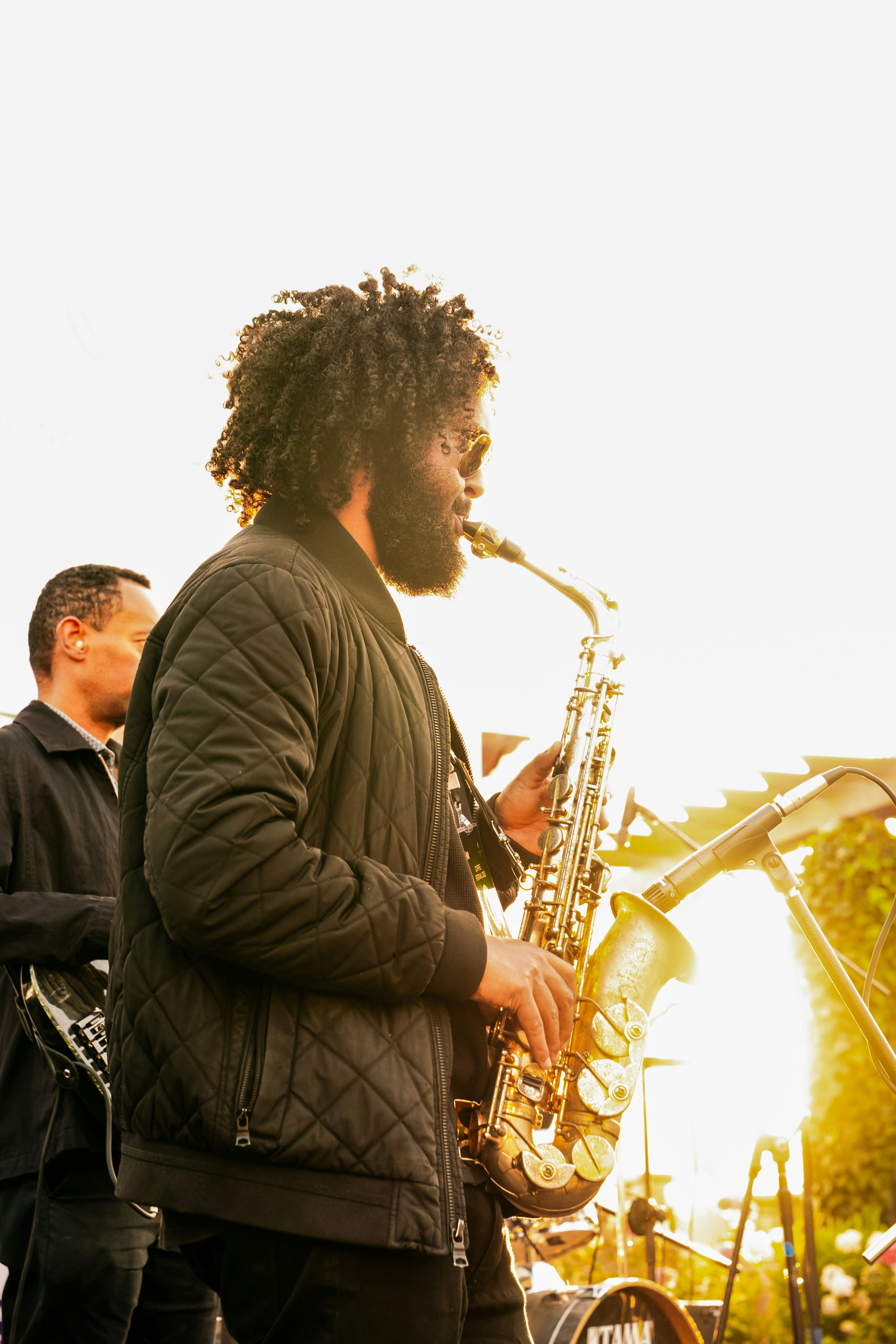 Saxophone in the Sun: A Live Jazz Moment at Dusk