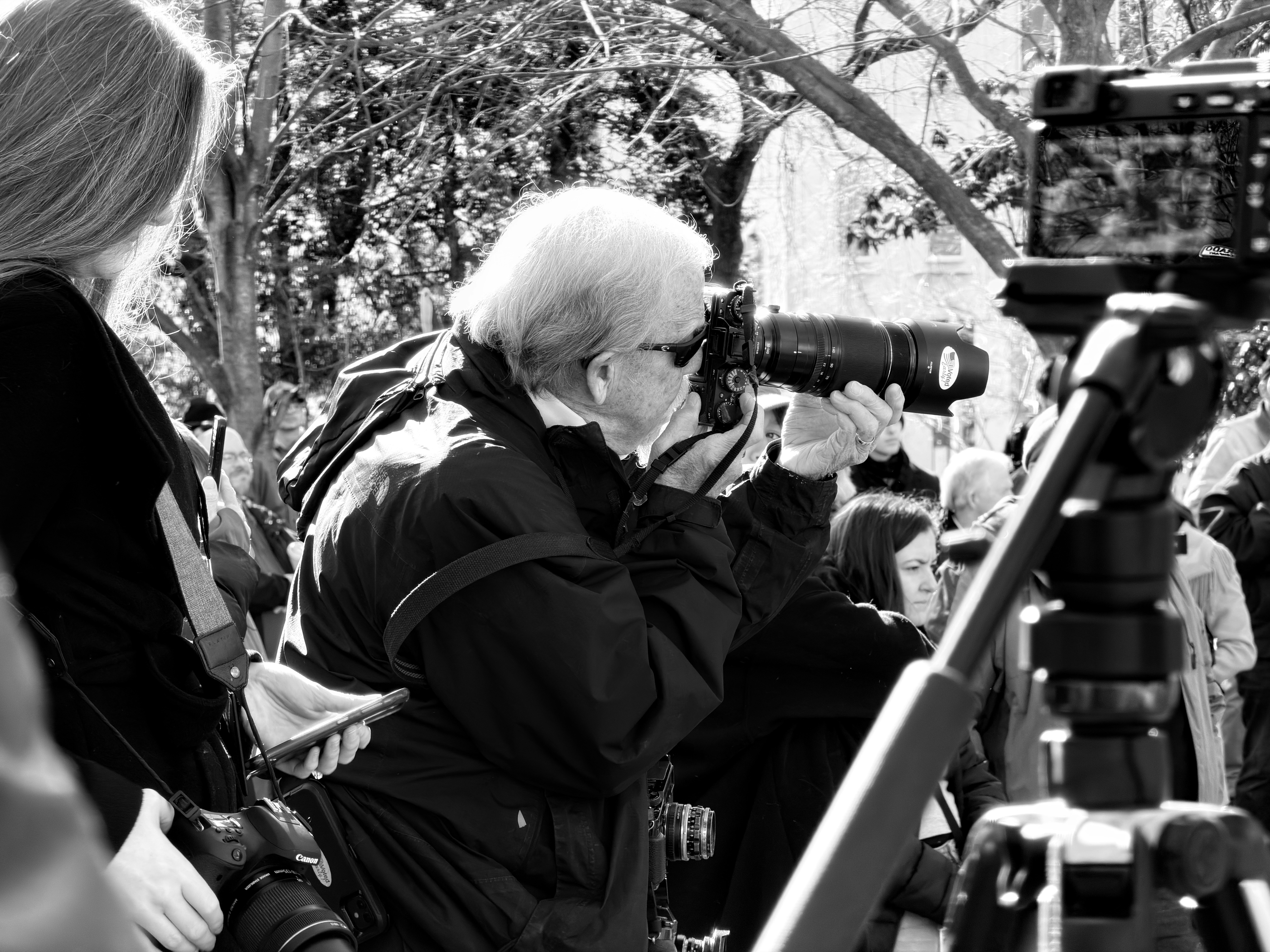 The Lens in the Crowd: A Veteran Photographer in Focus