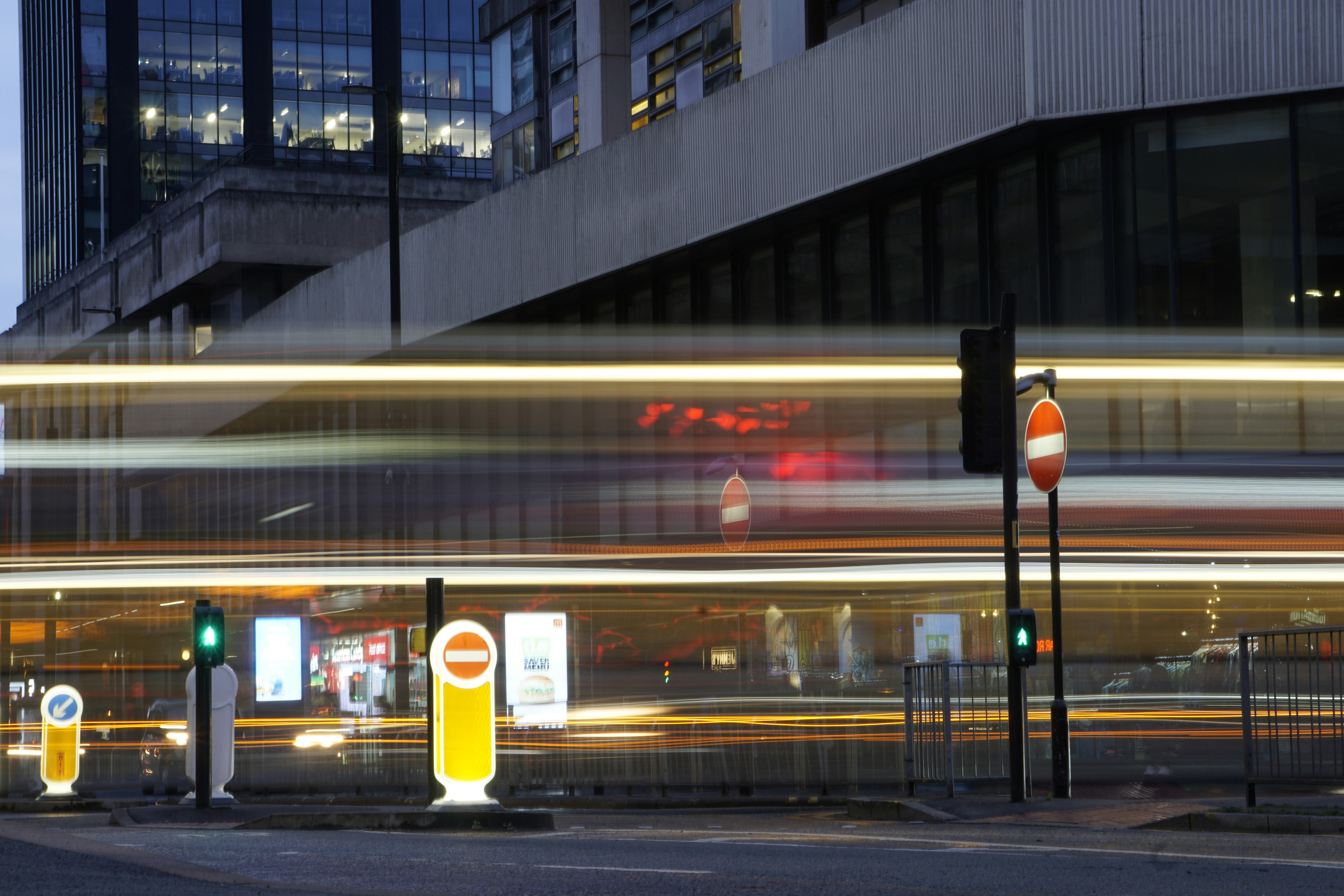 Light Traces Beyond the City Gate