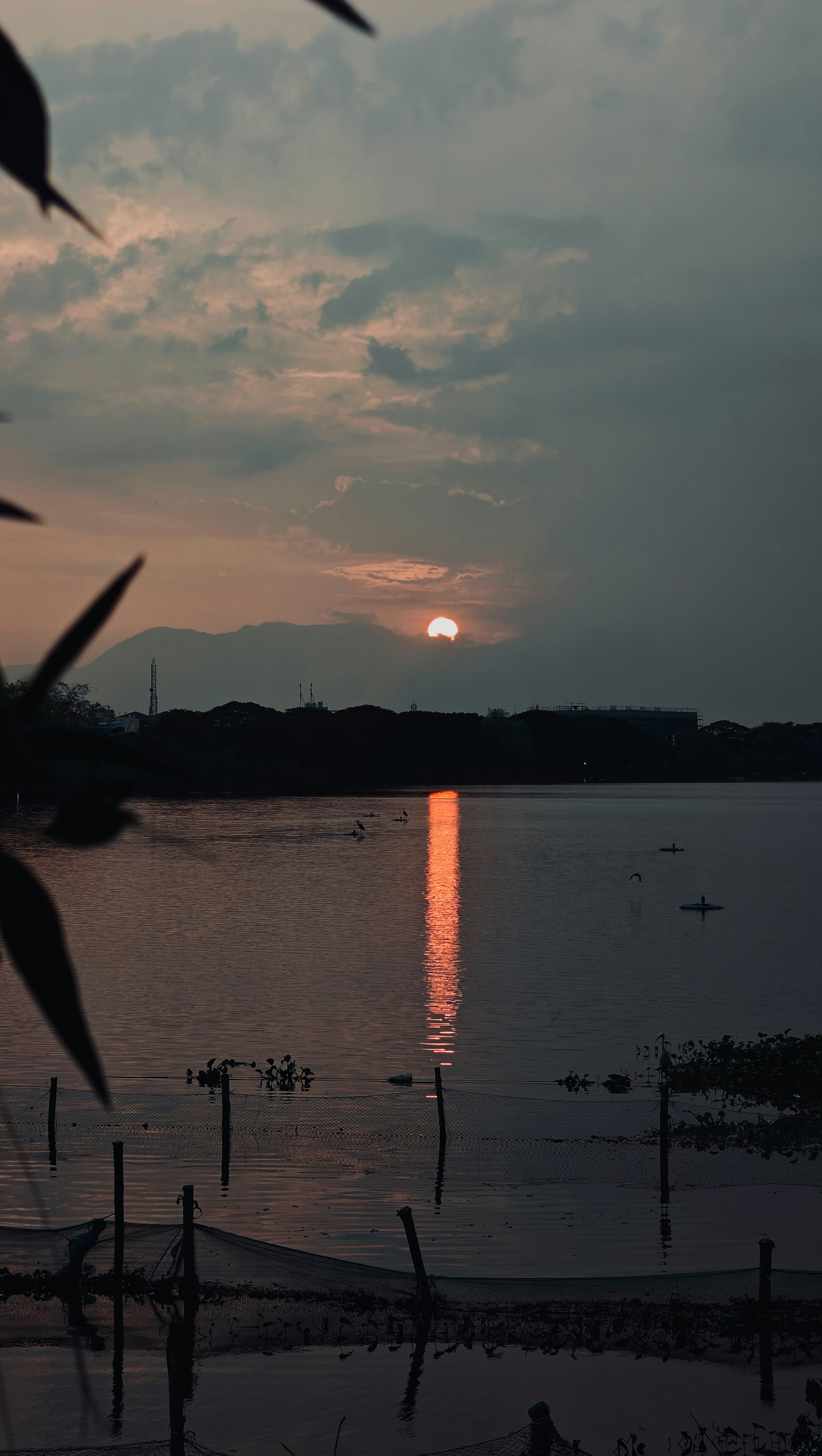 One fine evening Feel the breeze of the lake