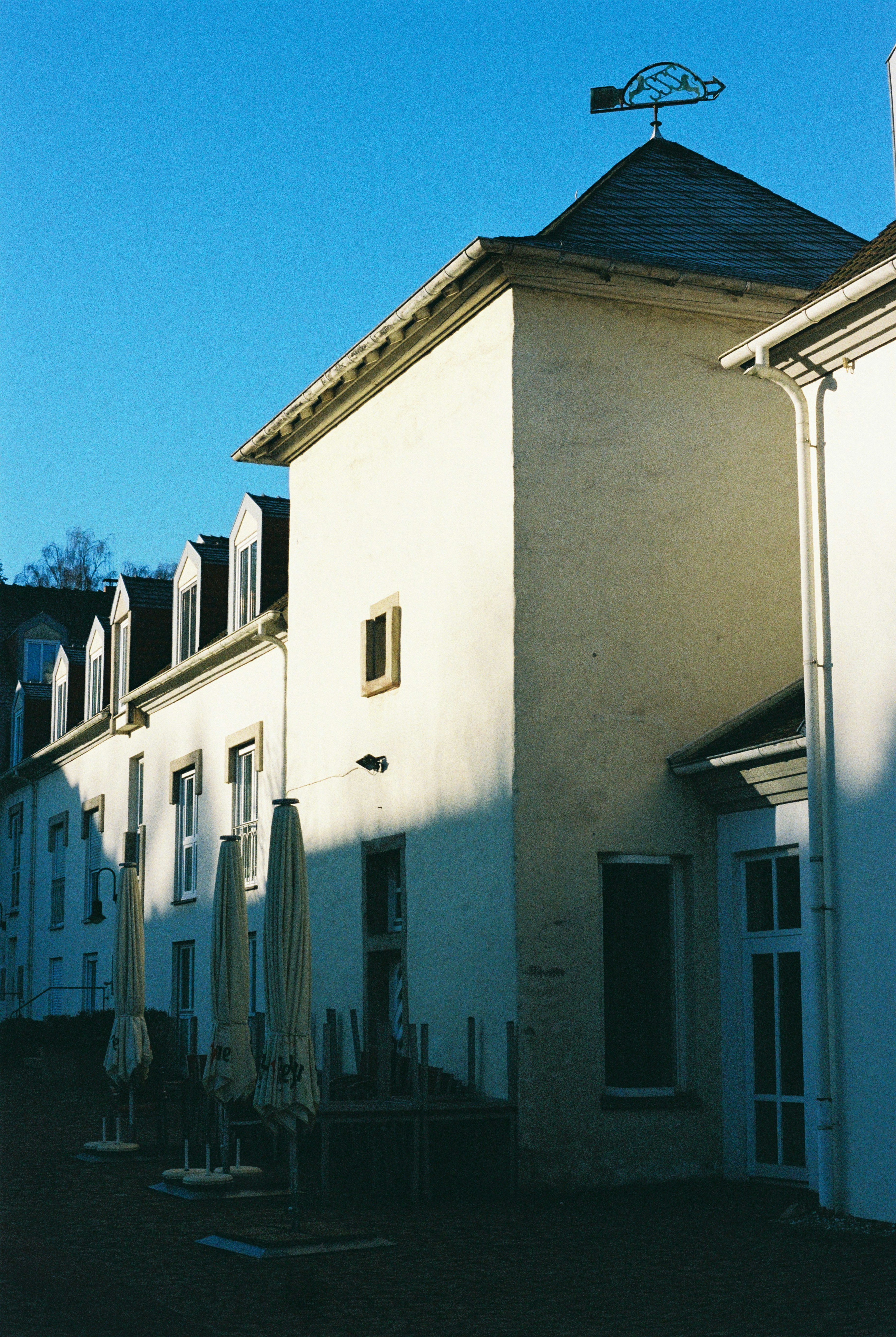 Shot on Fujicolor 400