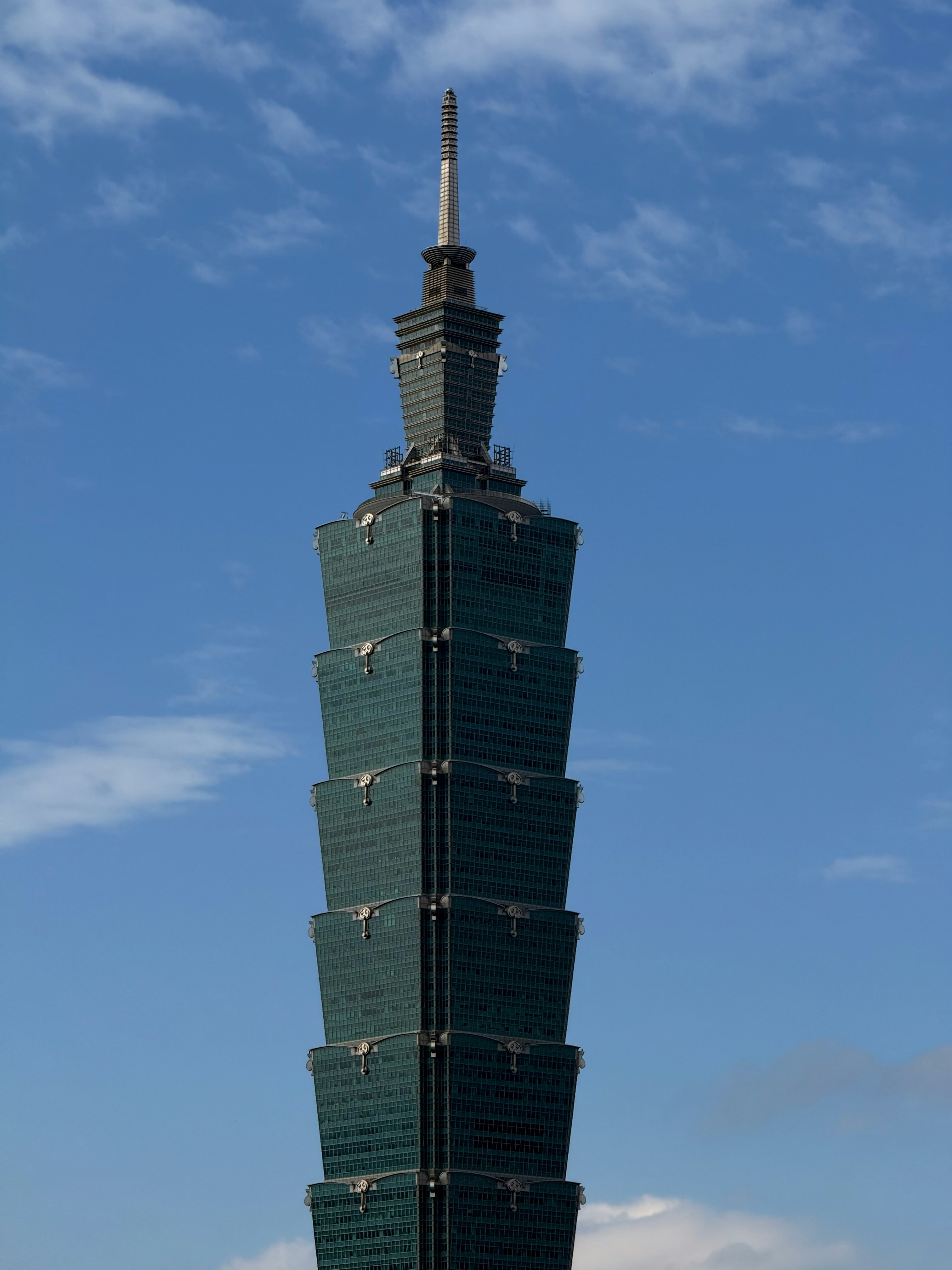 Taipei 101 Piercing the Sky: A Sky-Blue Silence over the City