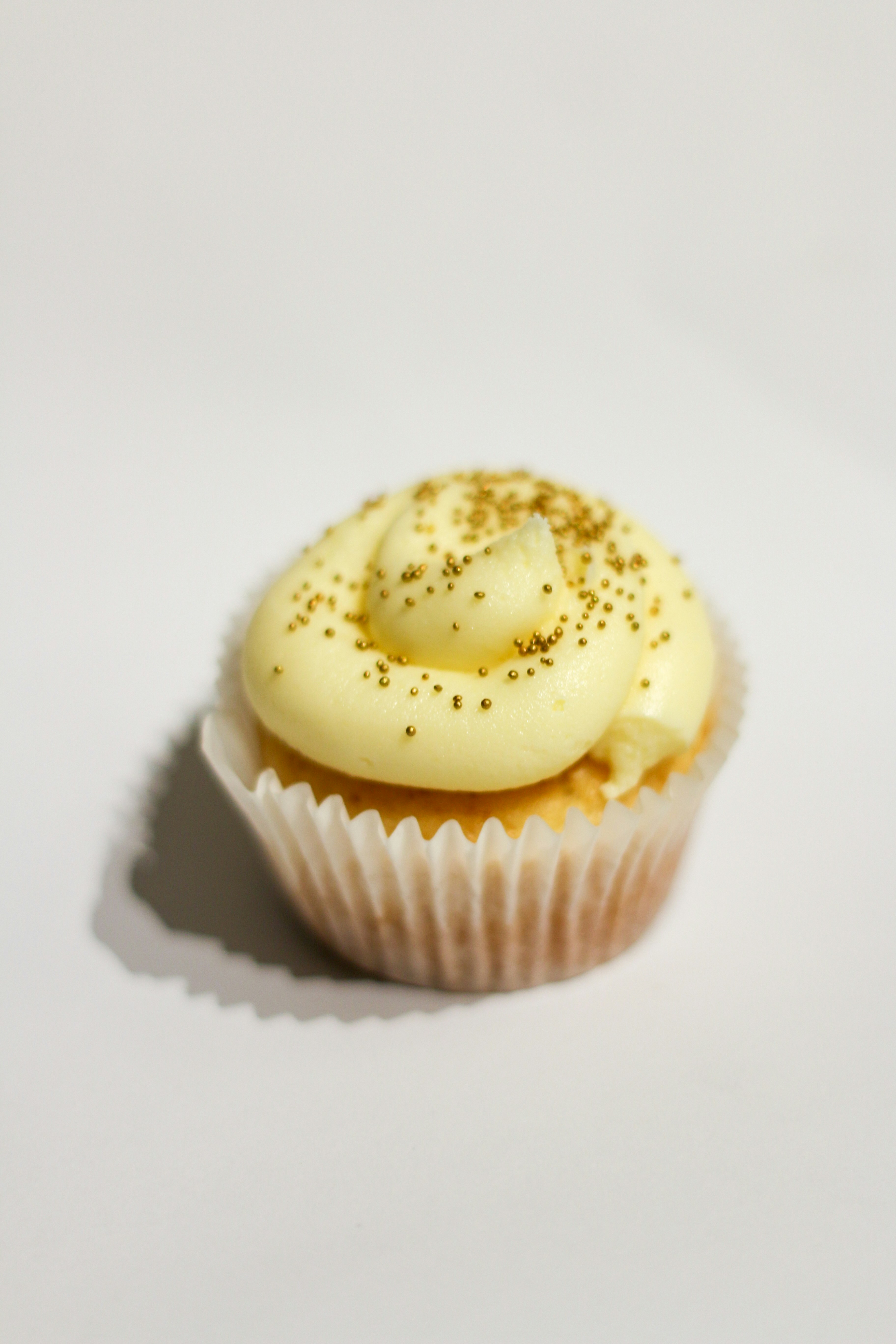 Sweet Spotlight: A Vanilla Cupcake Center Stage