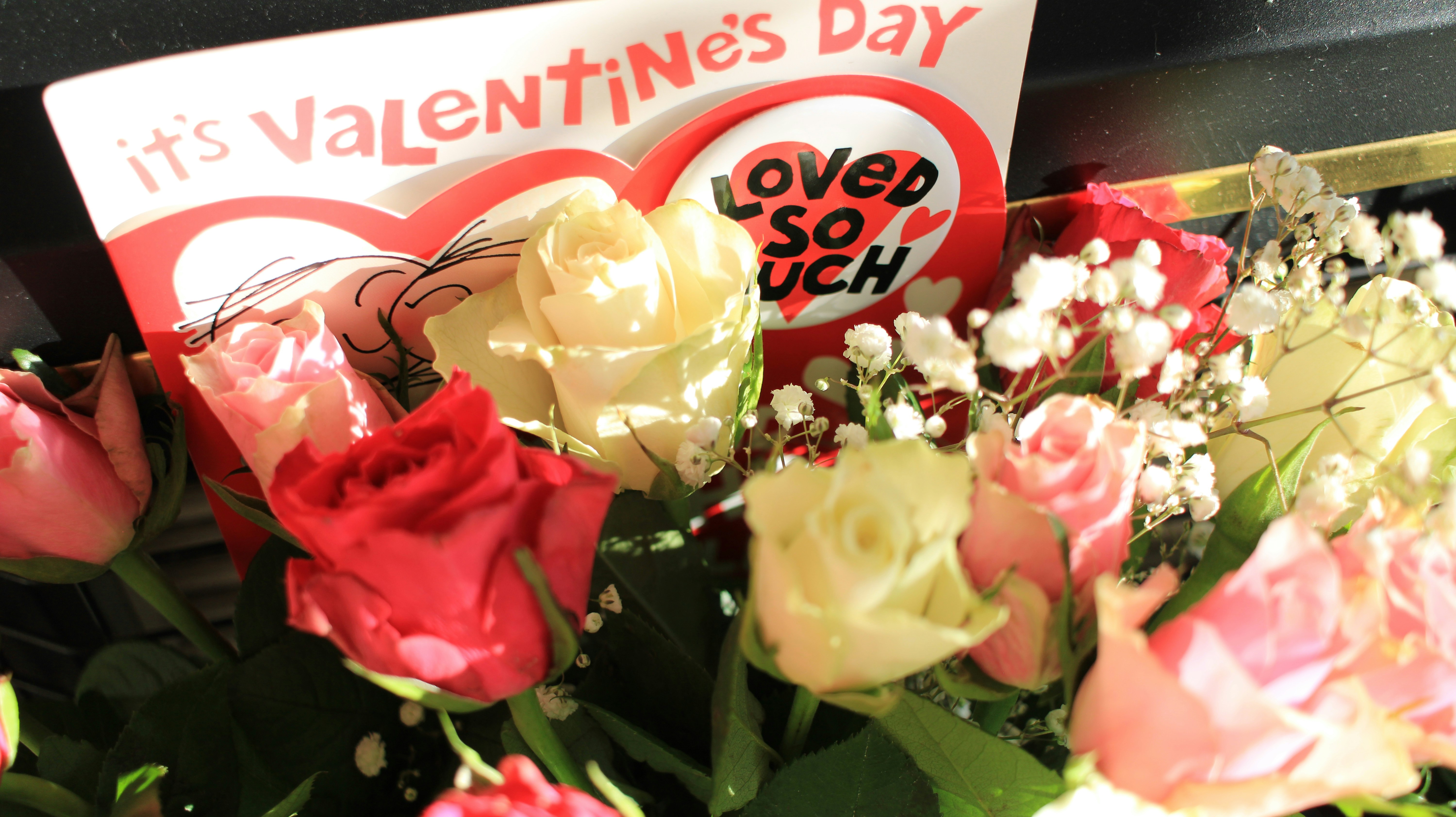 Valentine’s Bouquet with Heartfelt Card