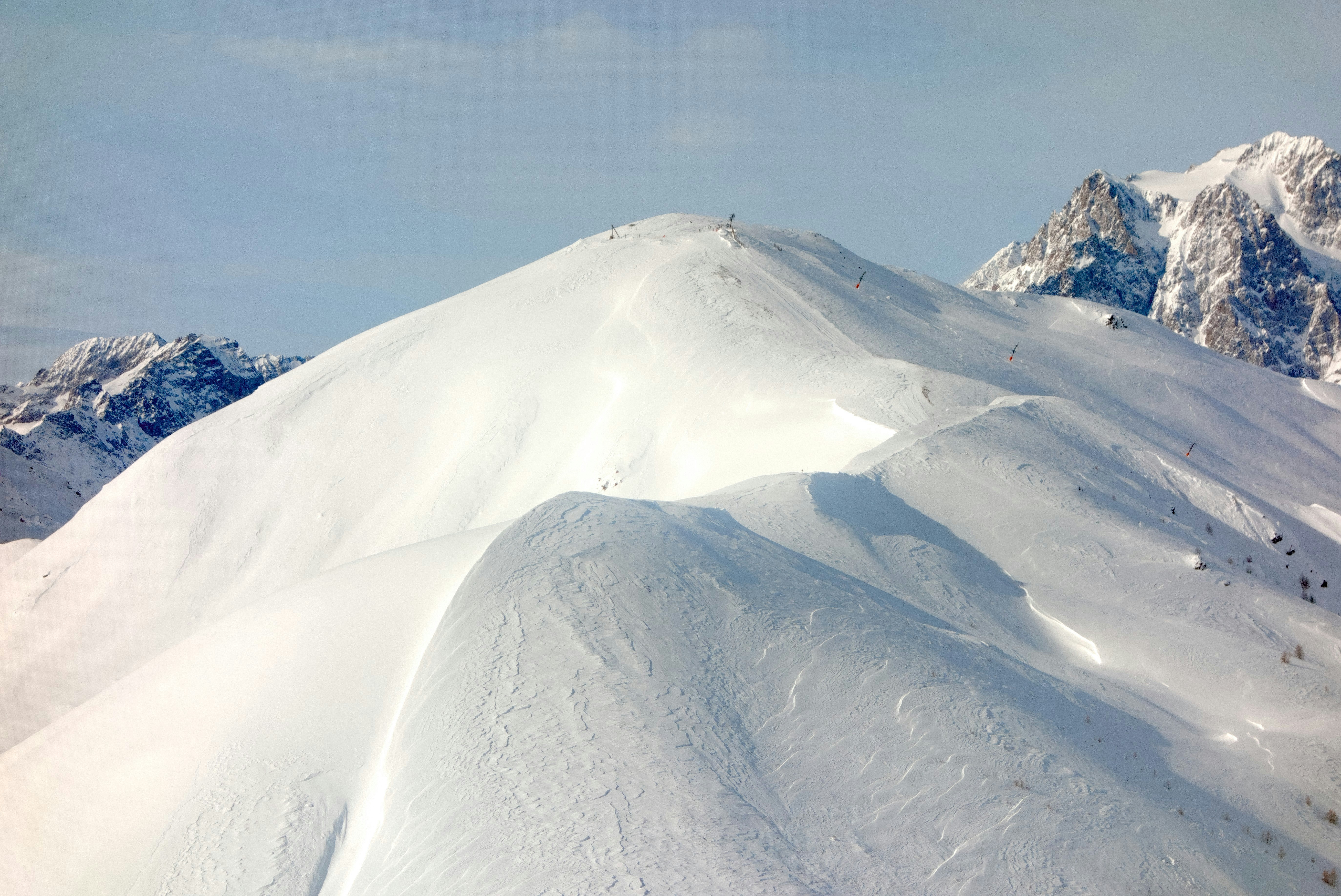 Snowbound Ridge Under a Clear Alpine Sky