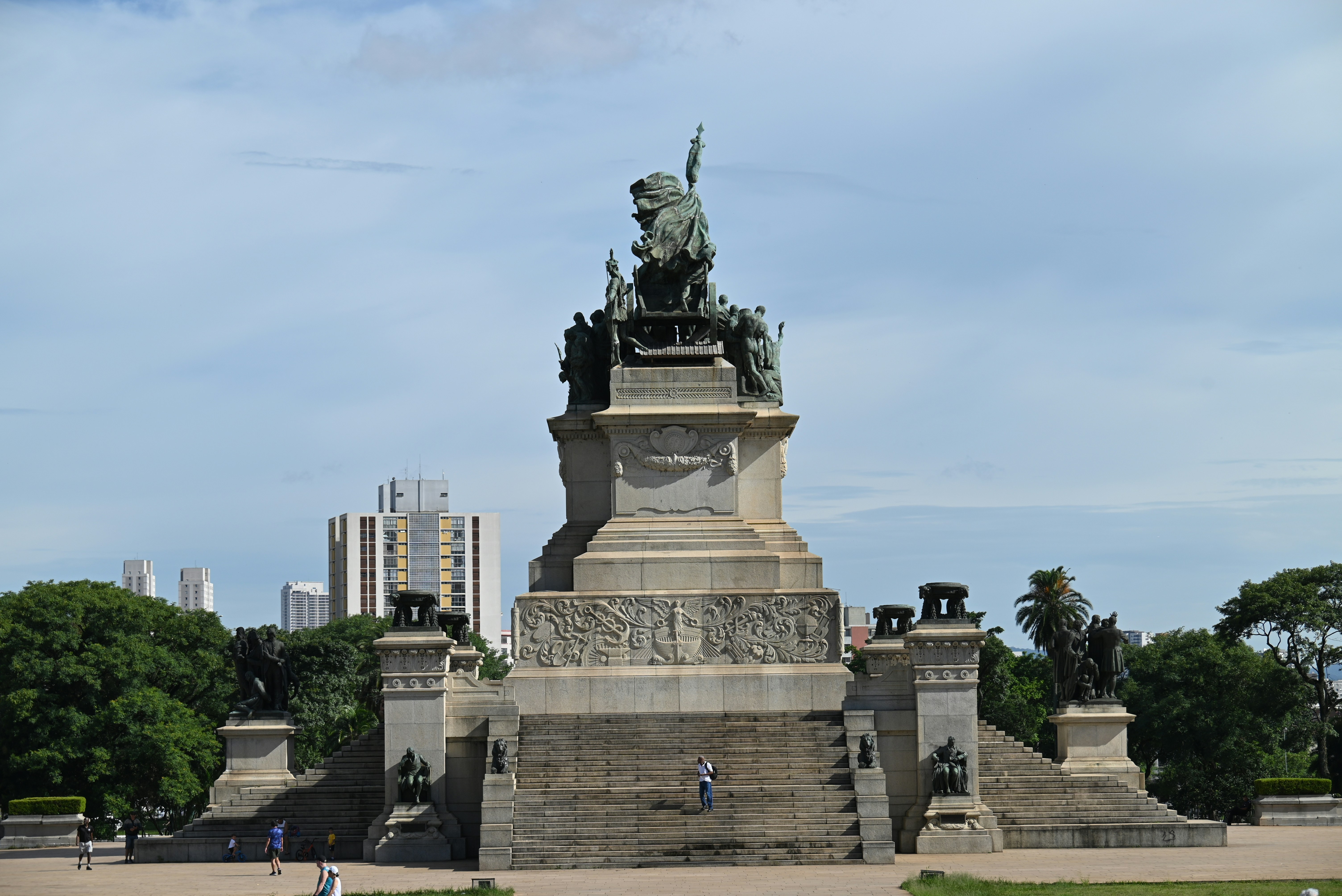 Stone Colossus: A Monumental Hero Rising from Broad Steps