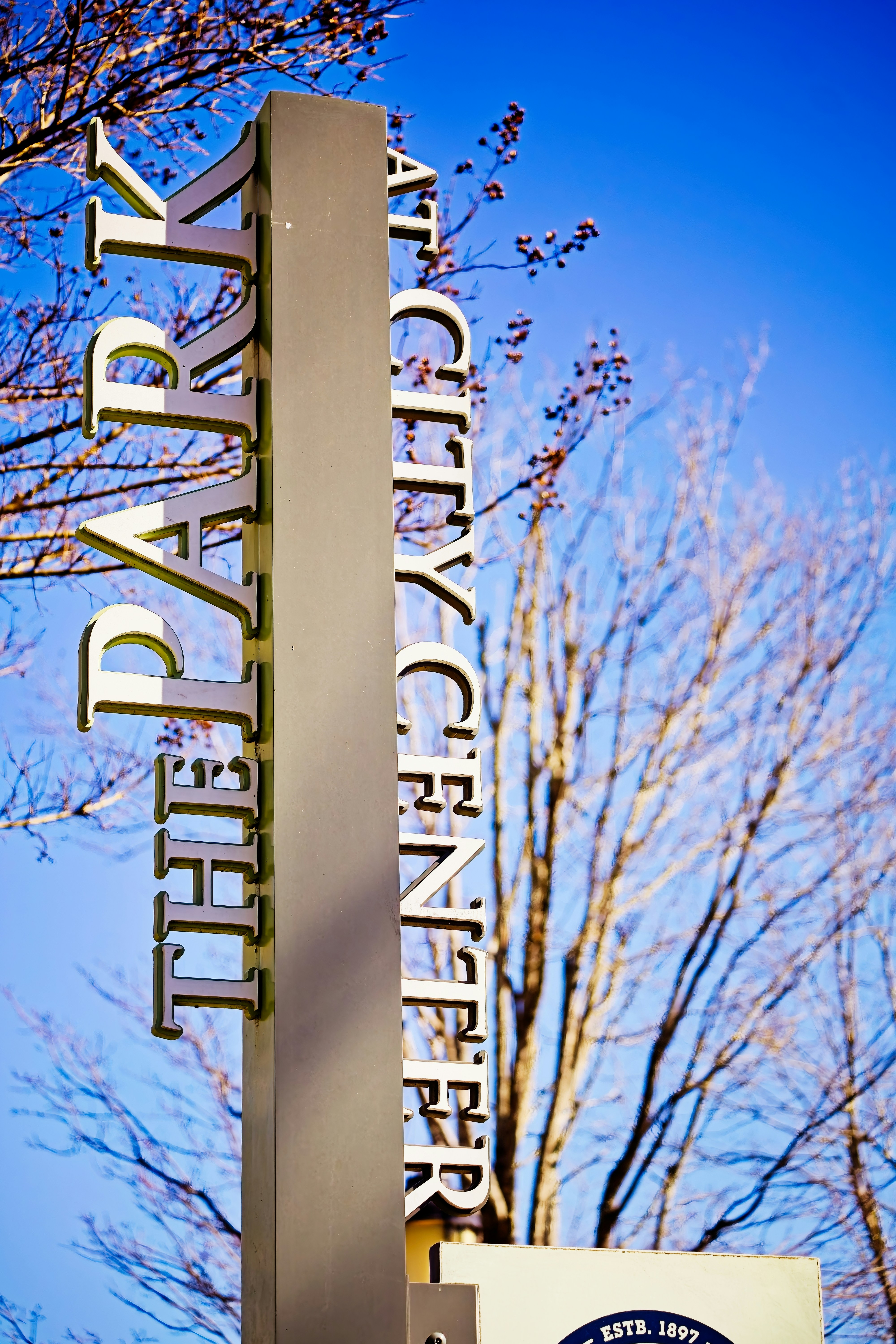 Vertical Signpost of Park Heritage