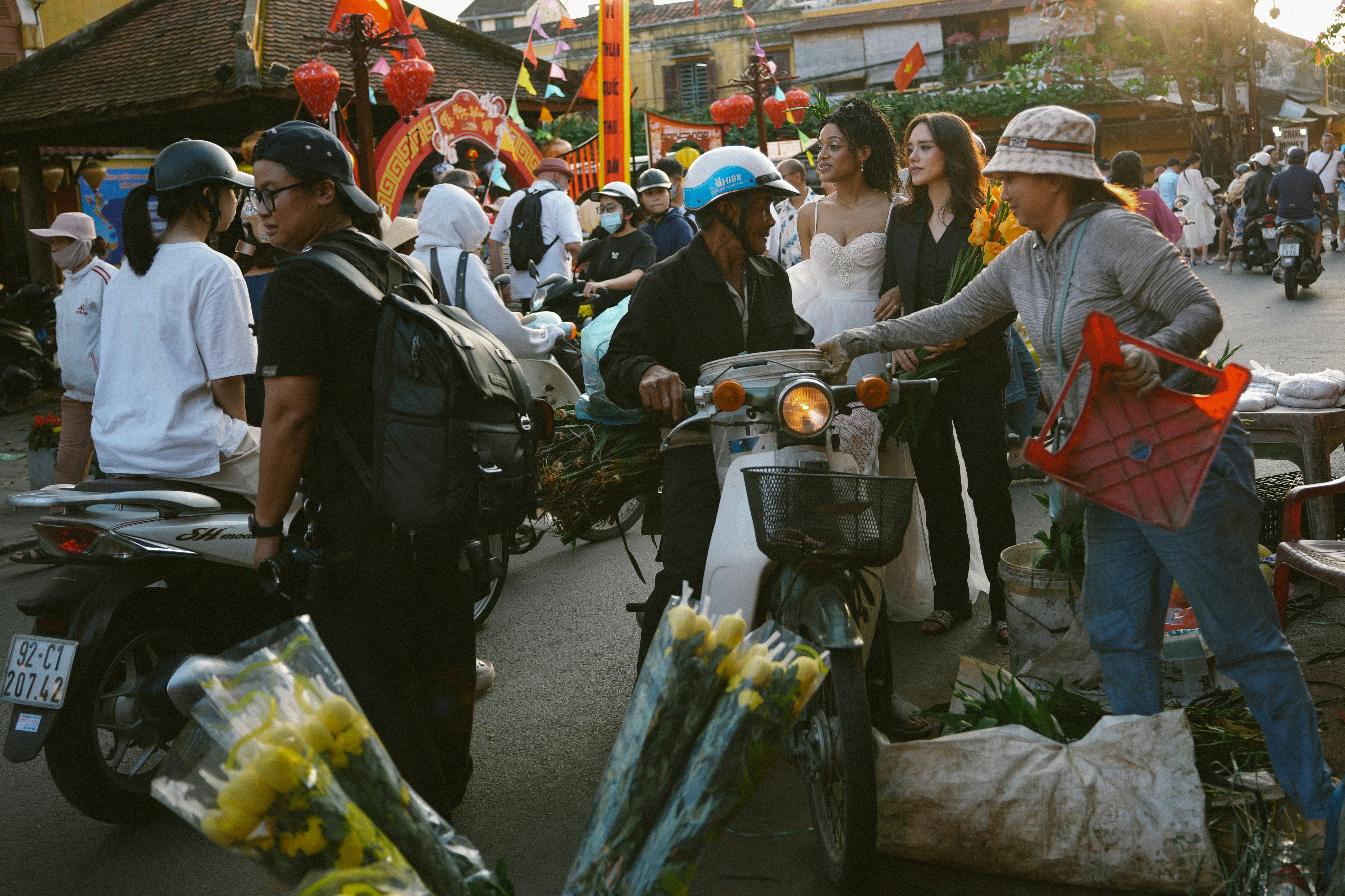 Market Standoff at Dawn: A Scooter Swap Among Street Vendors