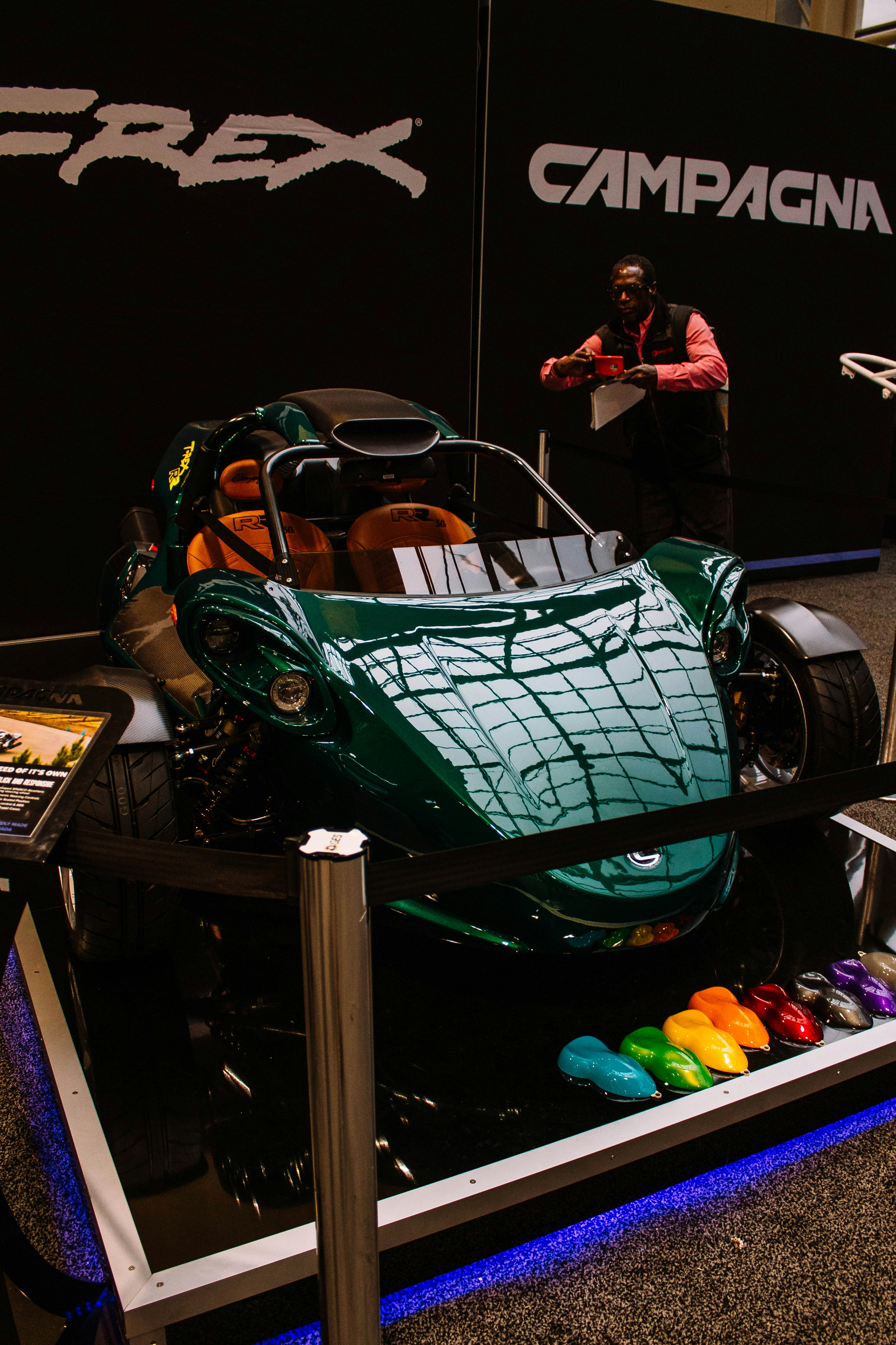 Green Alloy: The Curved Car at the Exhibit