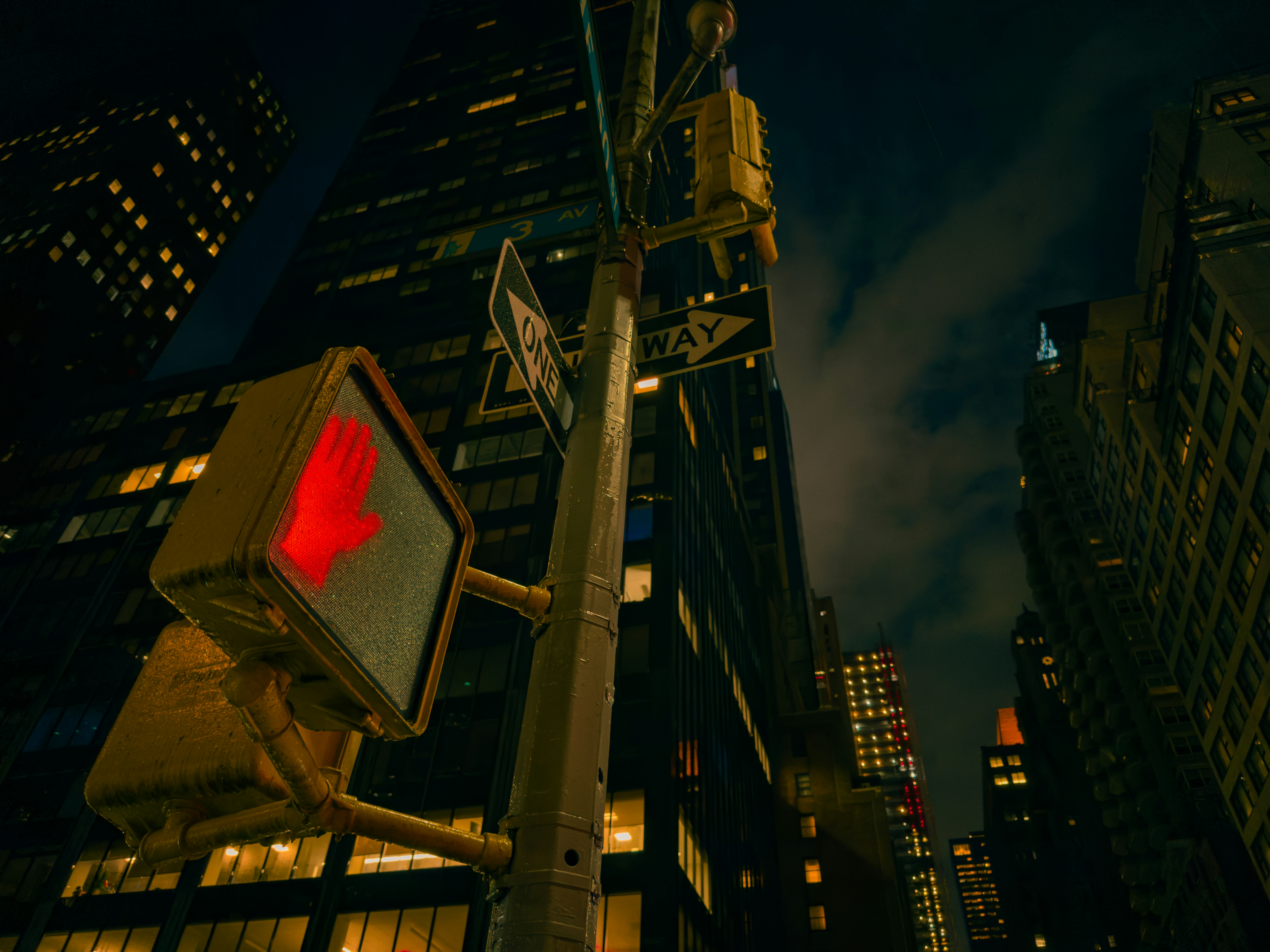 Red Hand, Neon City Corners