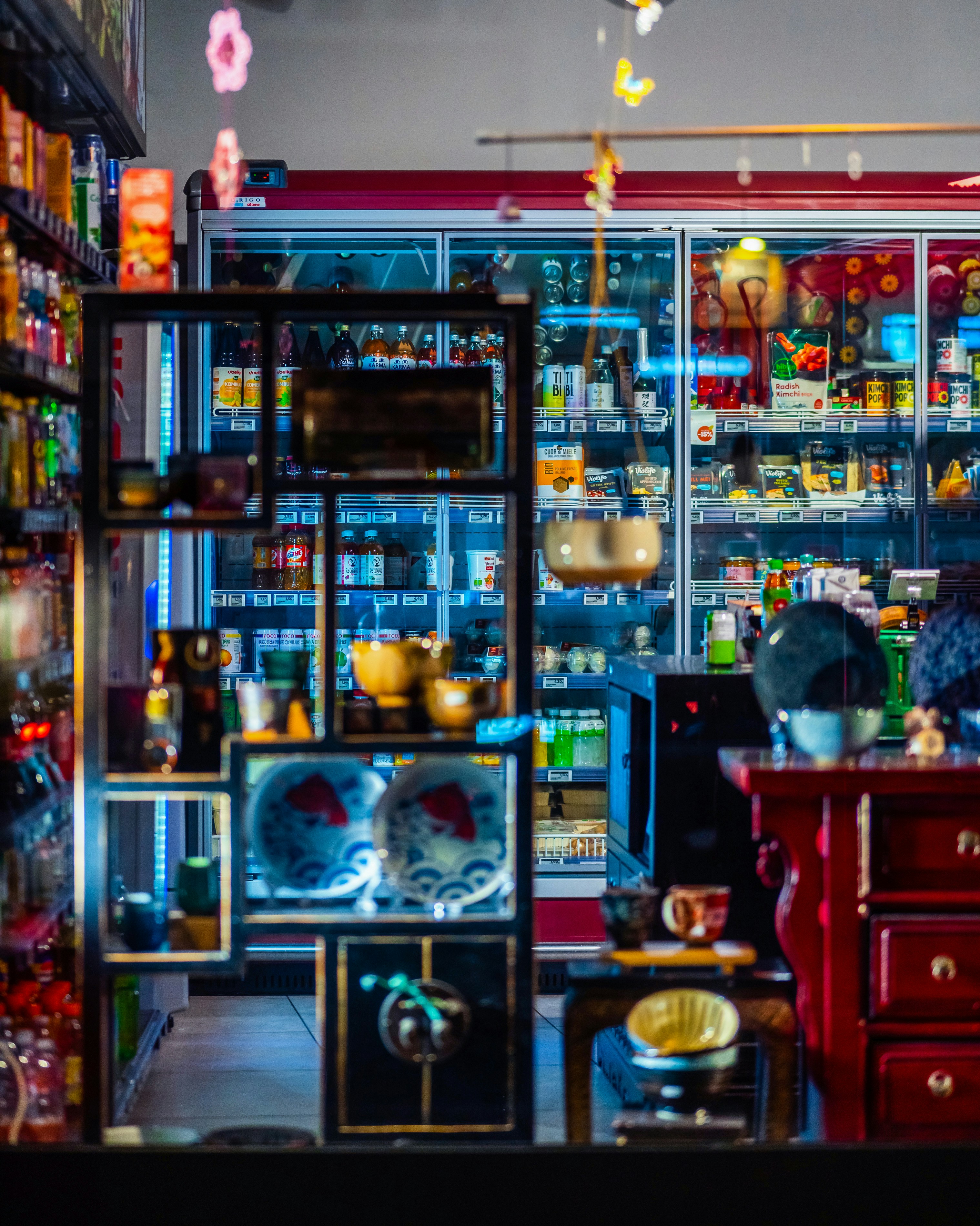 Neon Kitchen: A Quiet Labyrinth of Goods Through Frosted Refrigeration