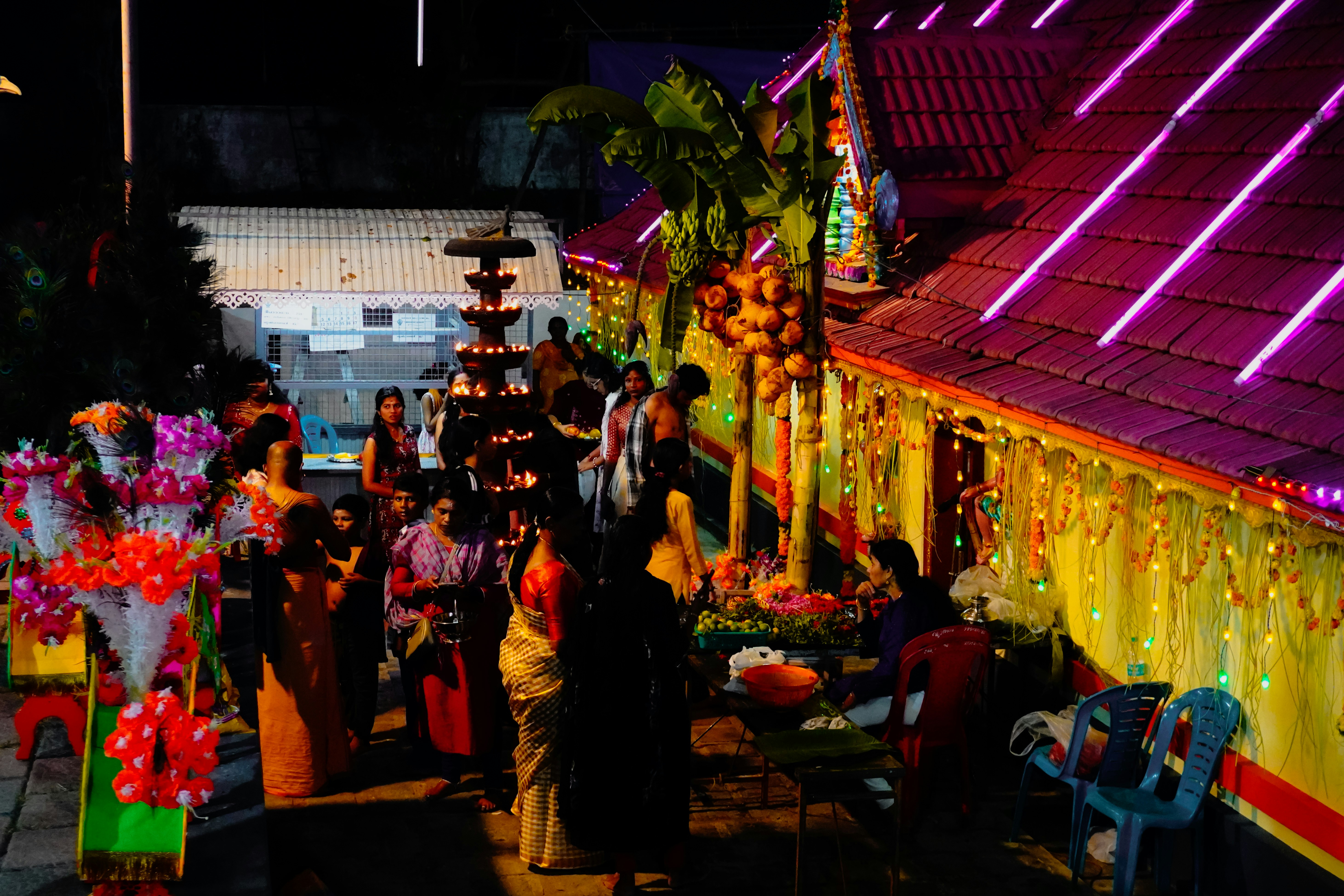 Festive Night Market Lanterns: A Portrait of Cultural Gathering