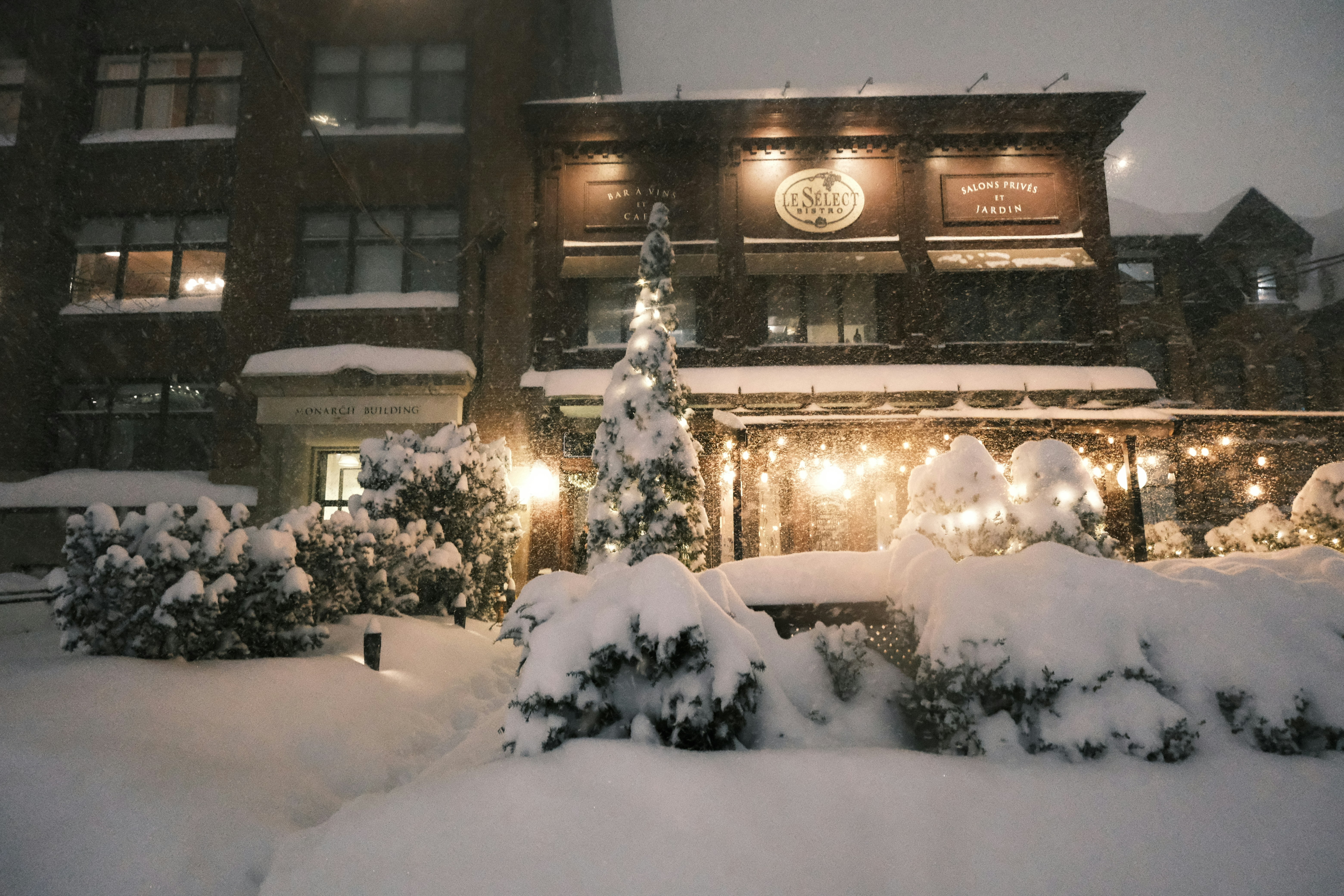 During the winter storm in Canada back in January, #Francerestaurant #LeSelectBistro