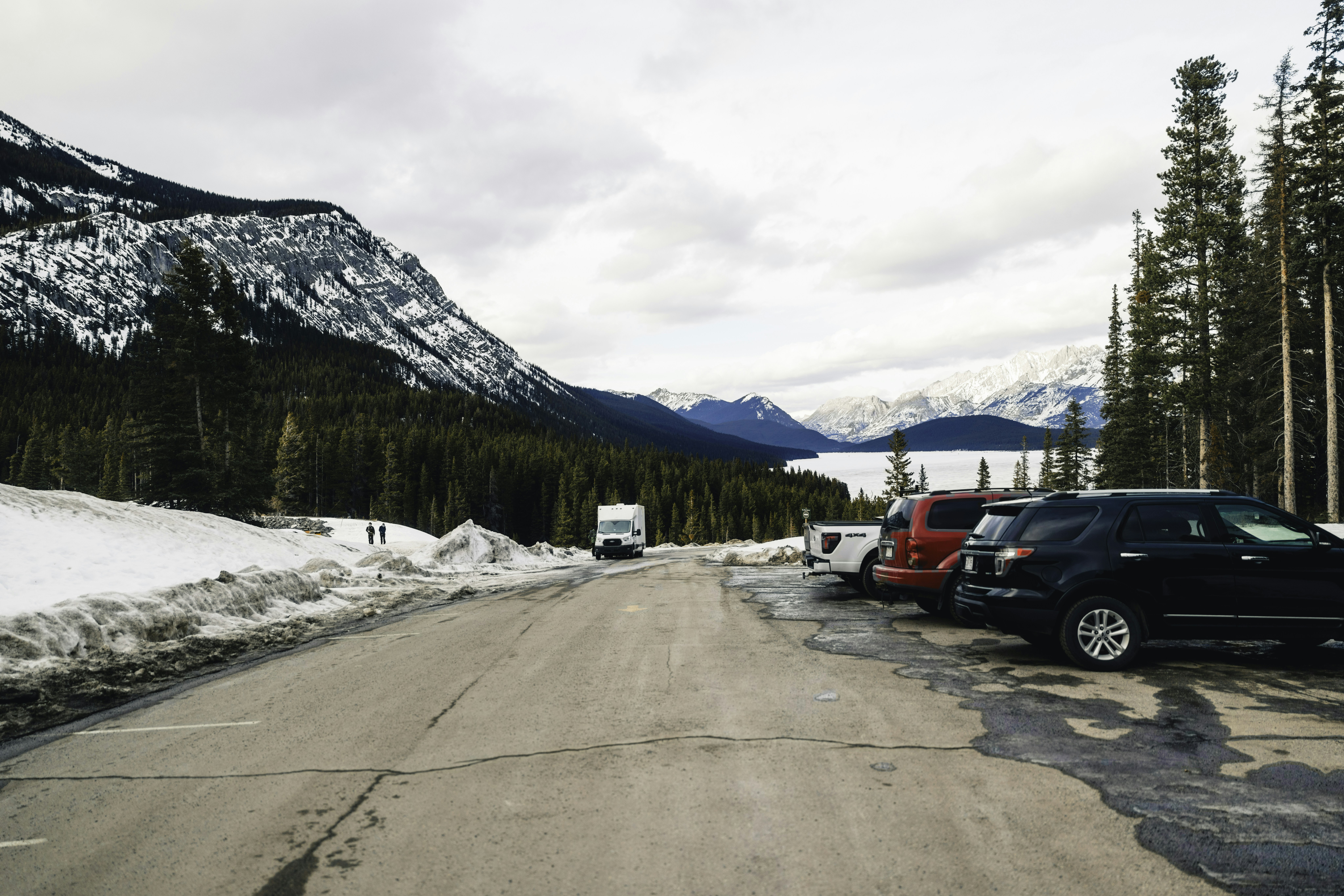 Snowy Valley Parking at Distant Lake