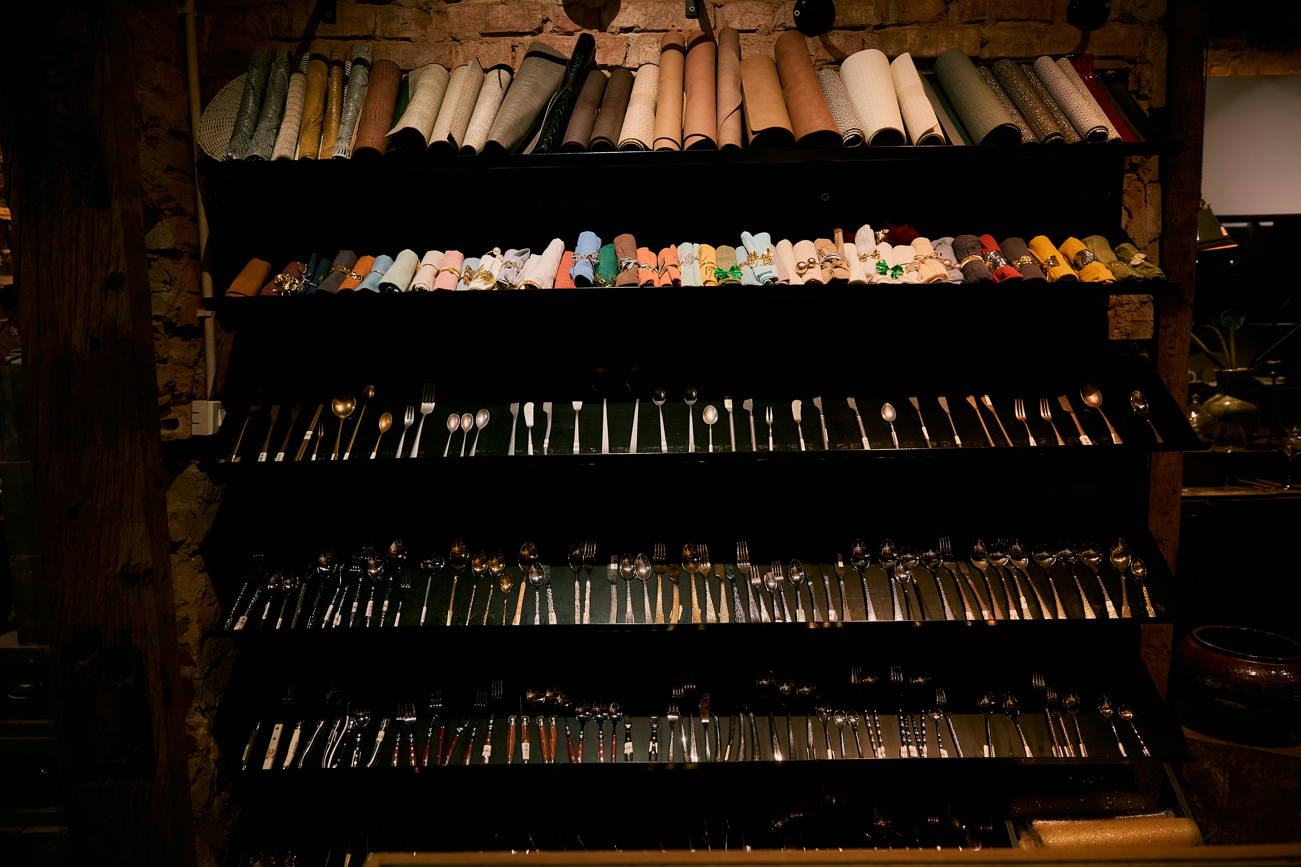 Organized Silence: A Gentle Row of Woven Threads and Blades