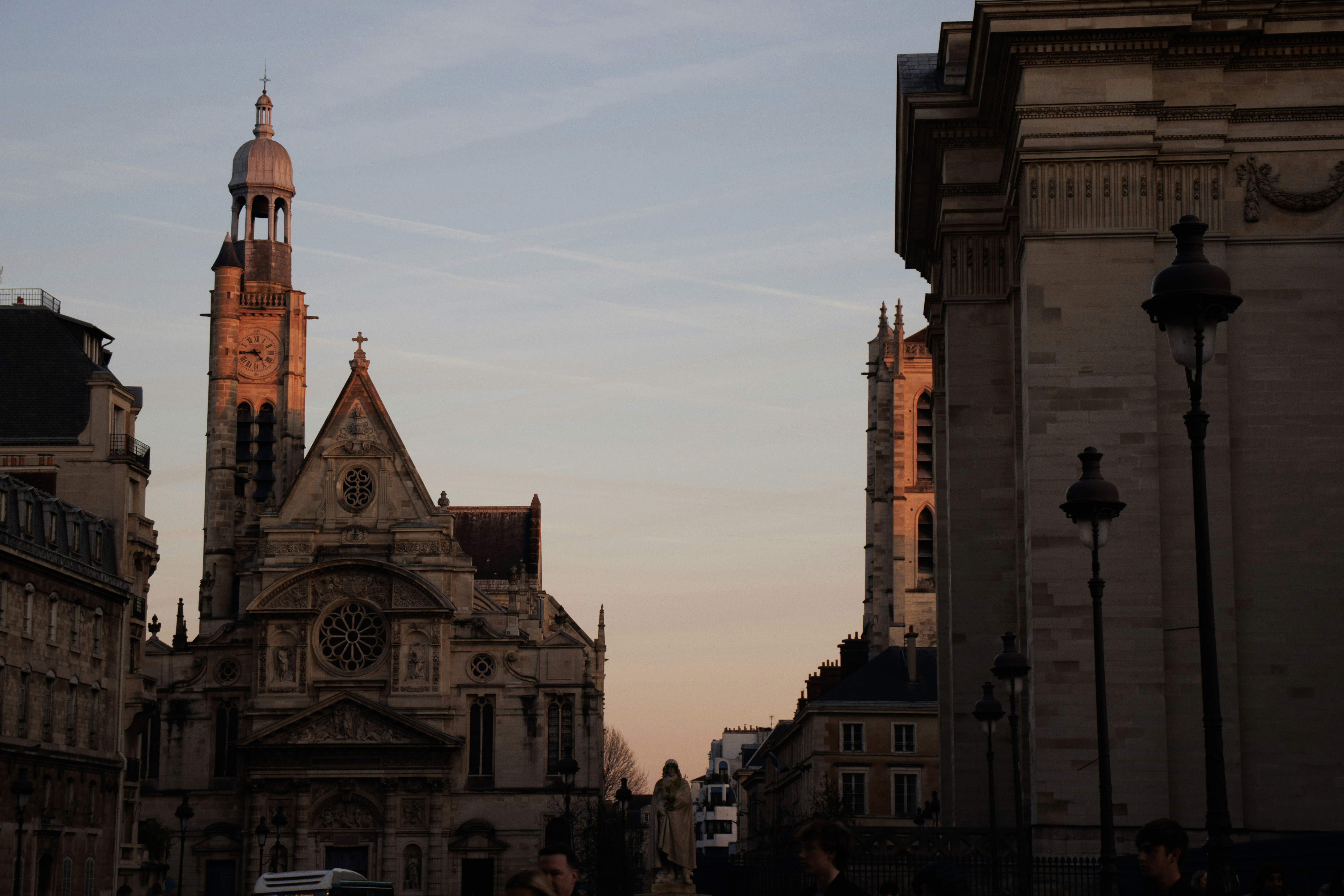 Sunlit Cathedral Edges Framing a Quiet Street