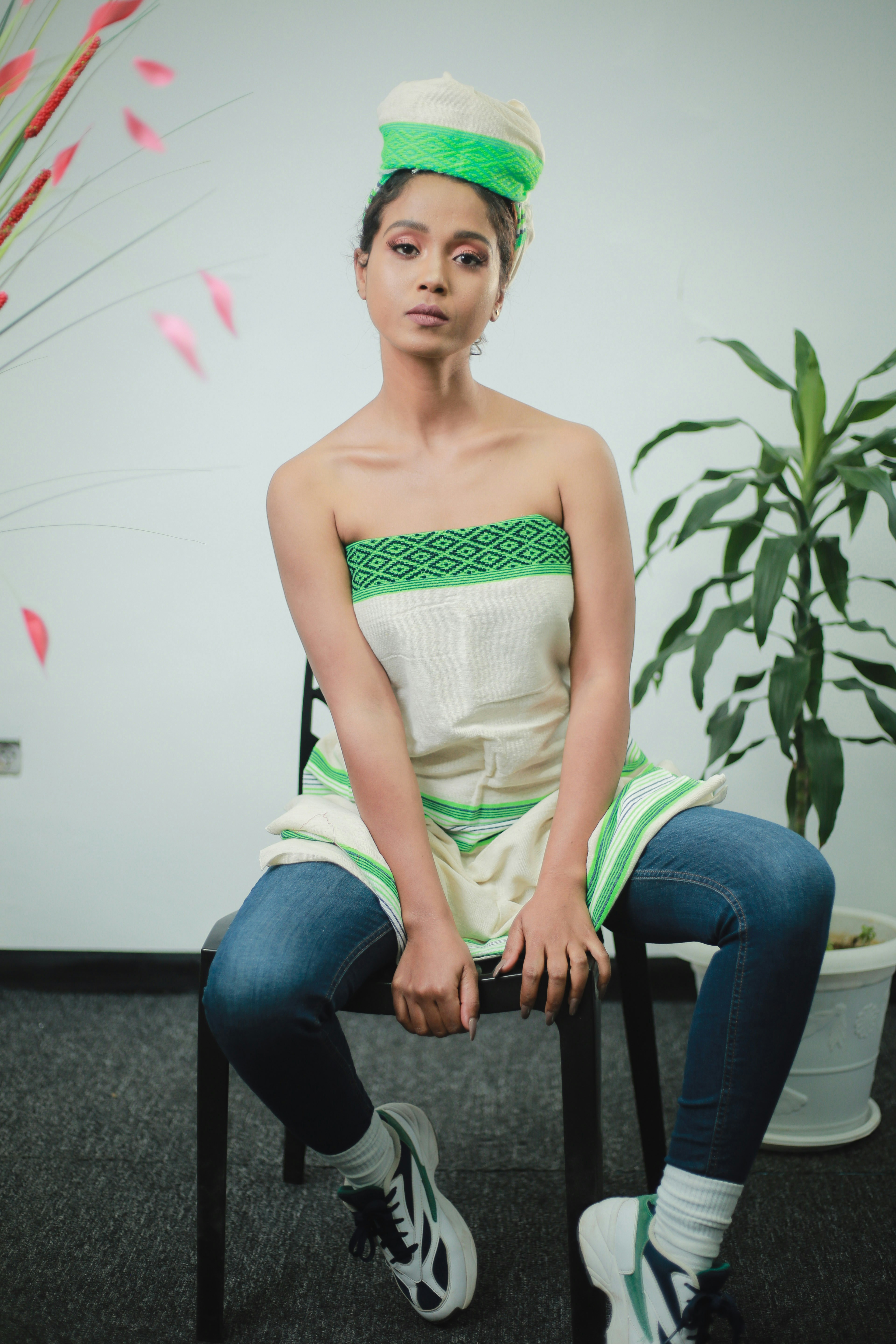 Grace in Green: Modern Ethnic Turban and Strapless Ensemble