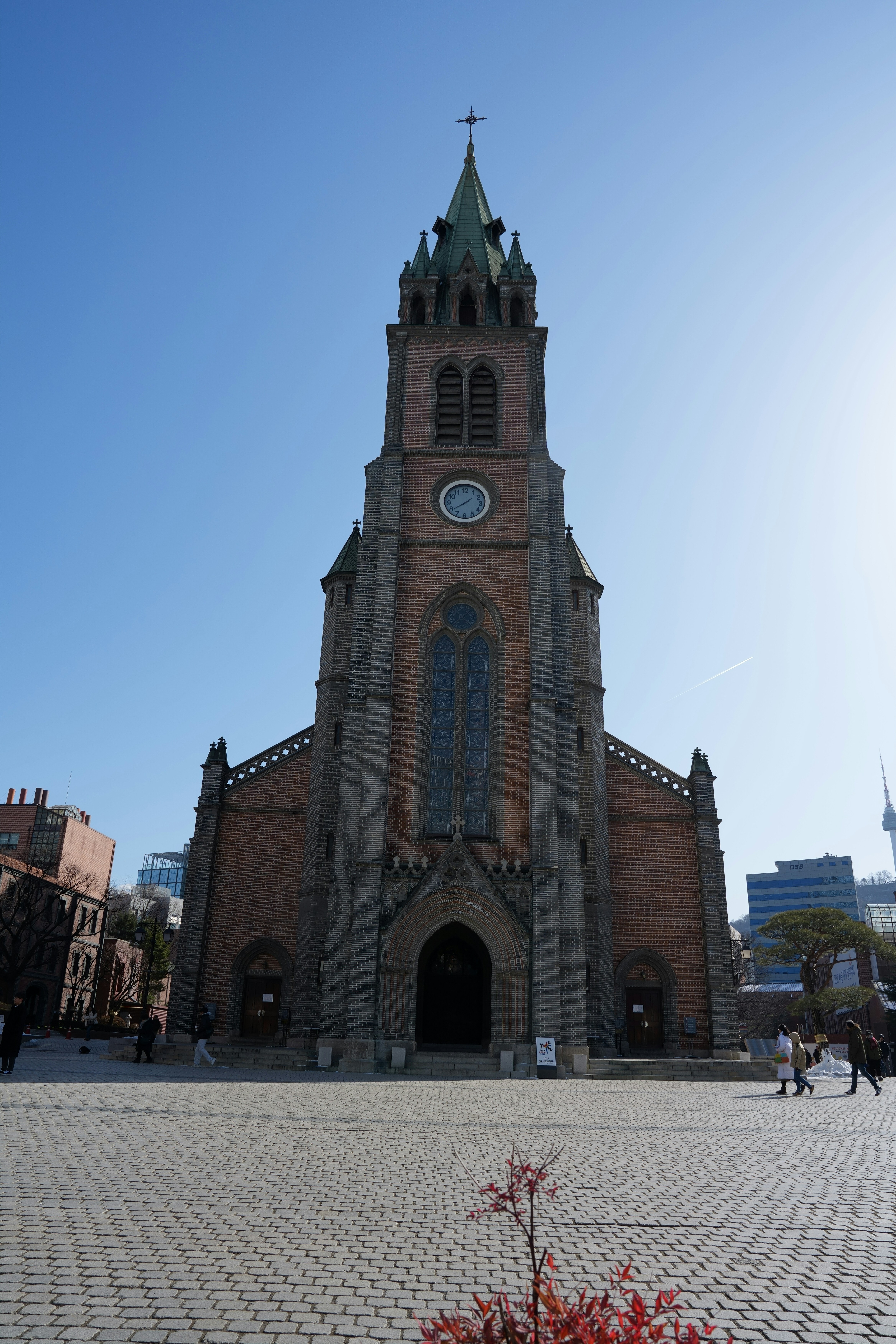 Gothic Cathedral Beneath a Clear Urban Sky