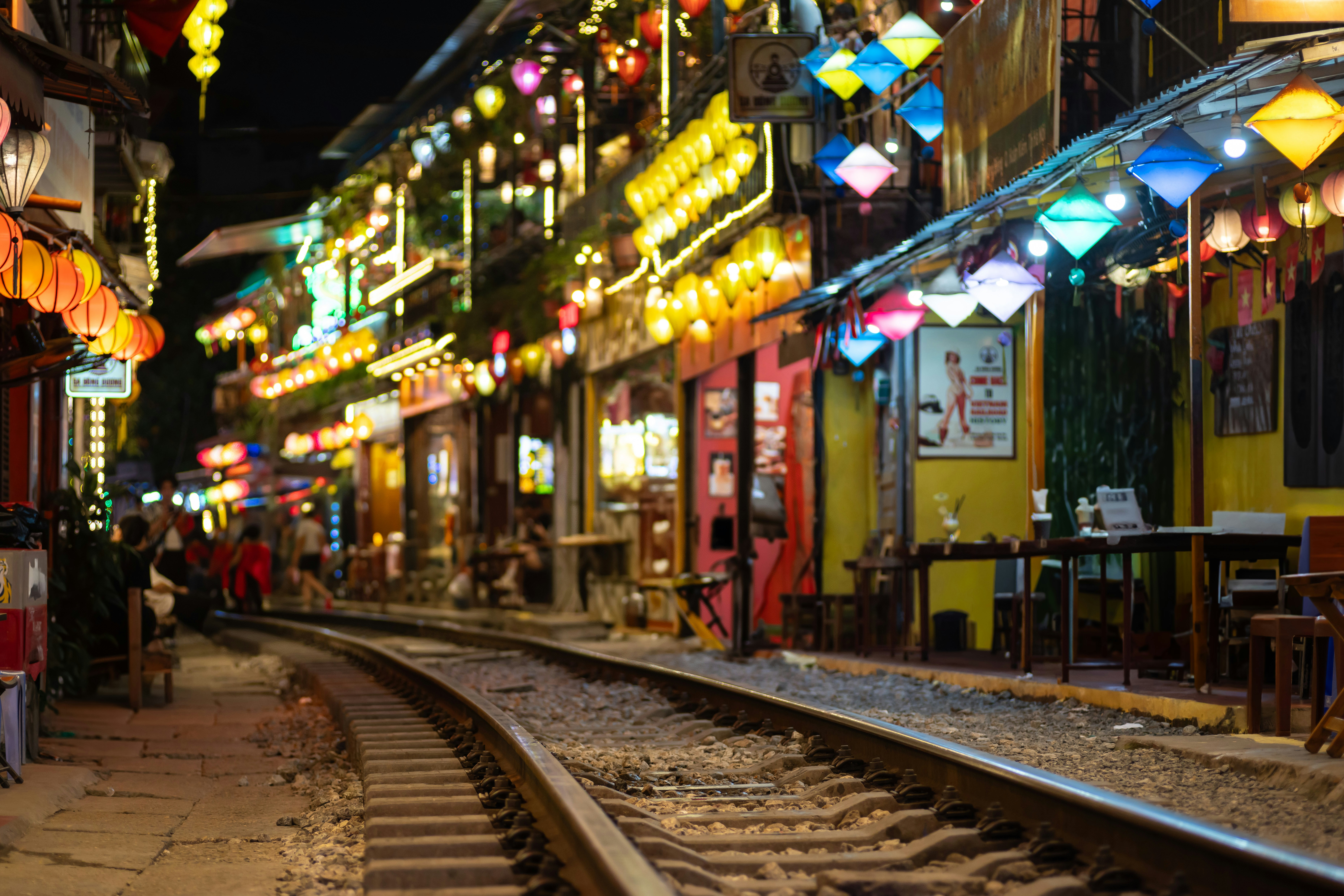 Railway Lanterns: A Night Market Along the Tracks