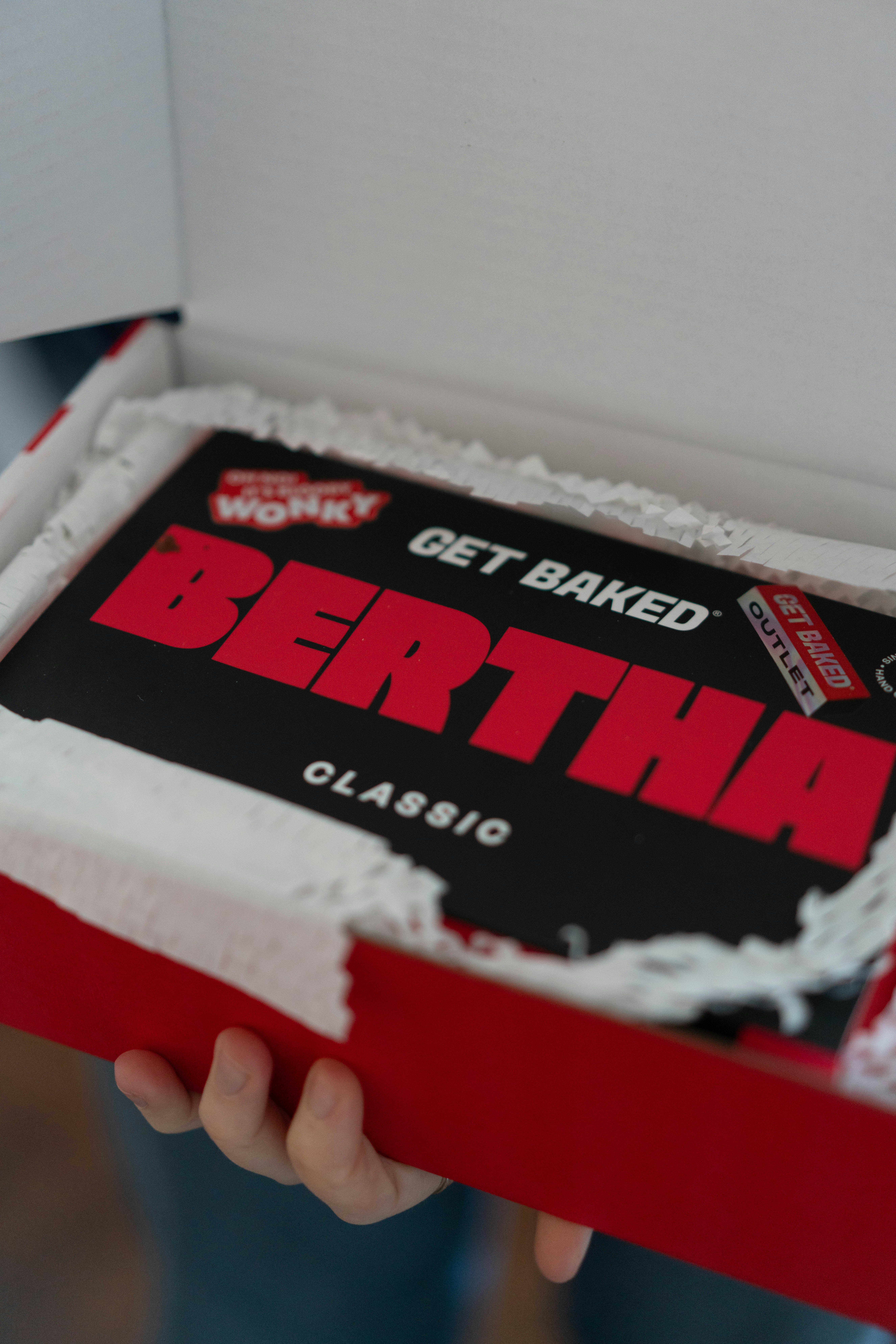 Box of BERTHA Classic Cake Moments