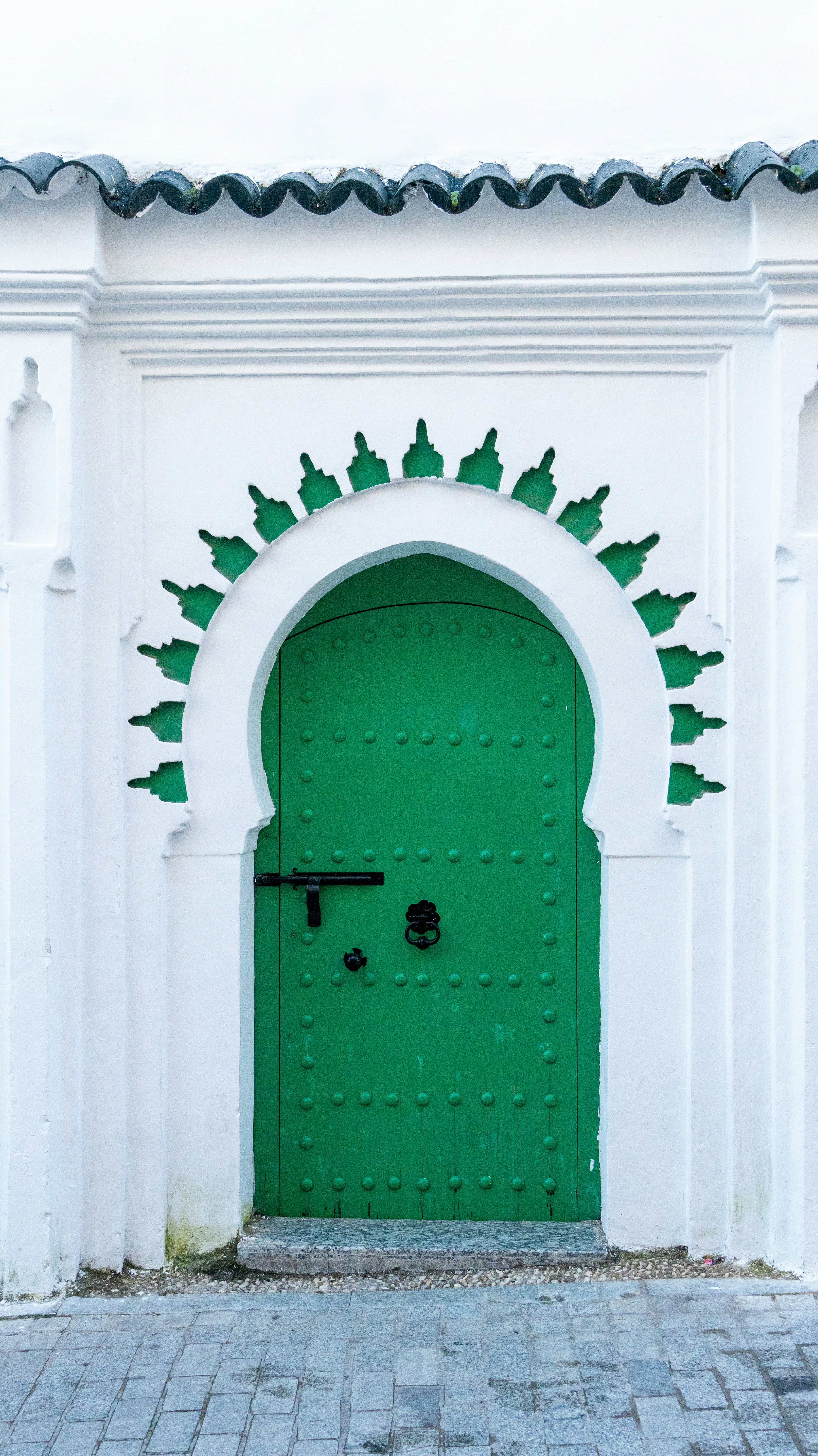 Emerald Gate in a White Cloister