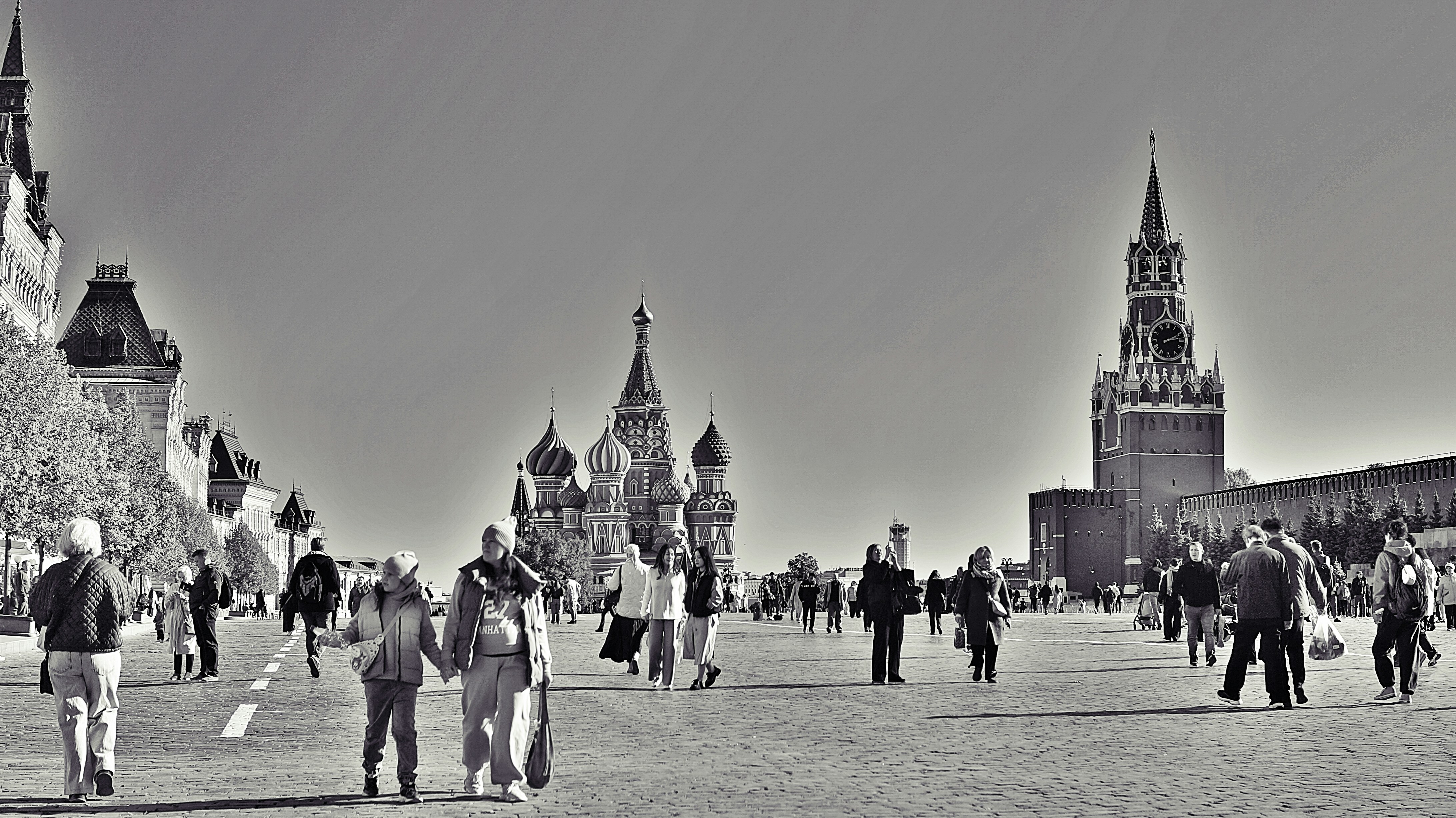 Runnel of tsarist towers: a busy square beneath the Kremlin