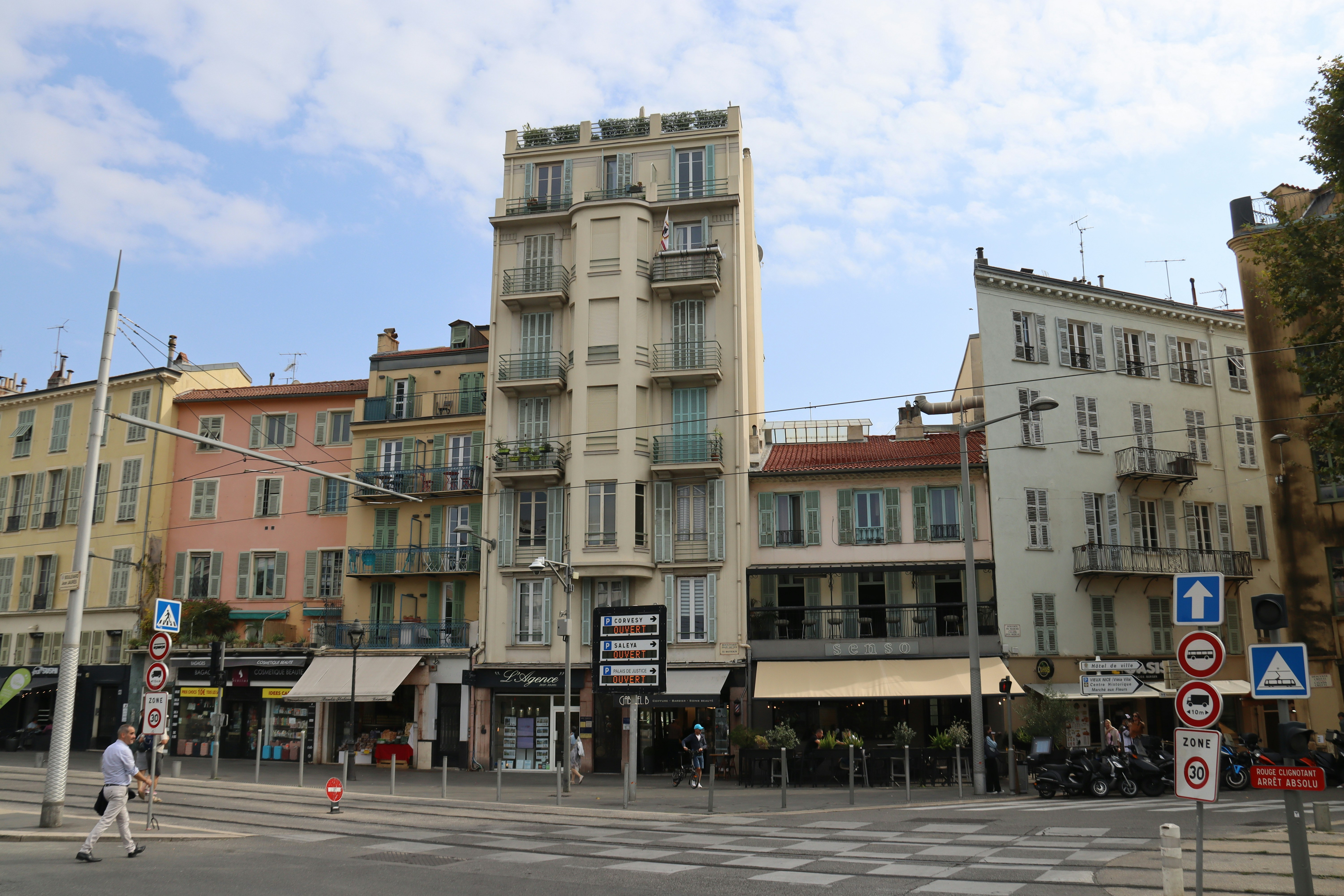 Urban Facade: A Quiet Streetfront and Midrise In Harmony