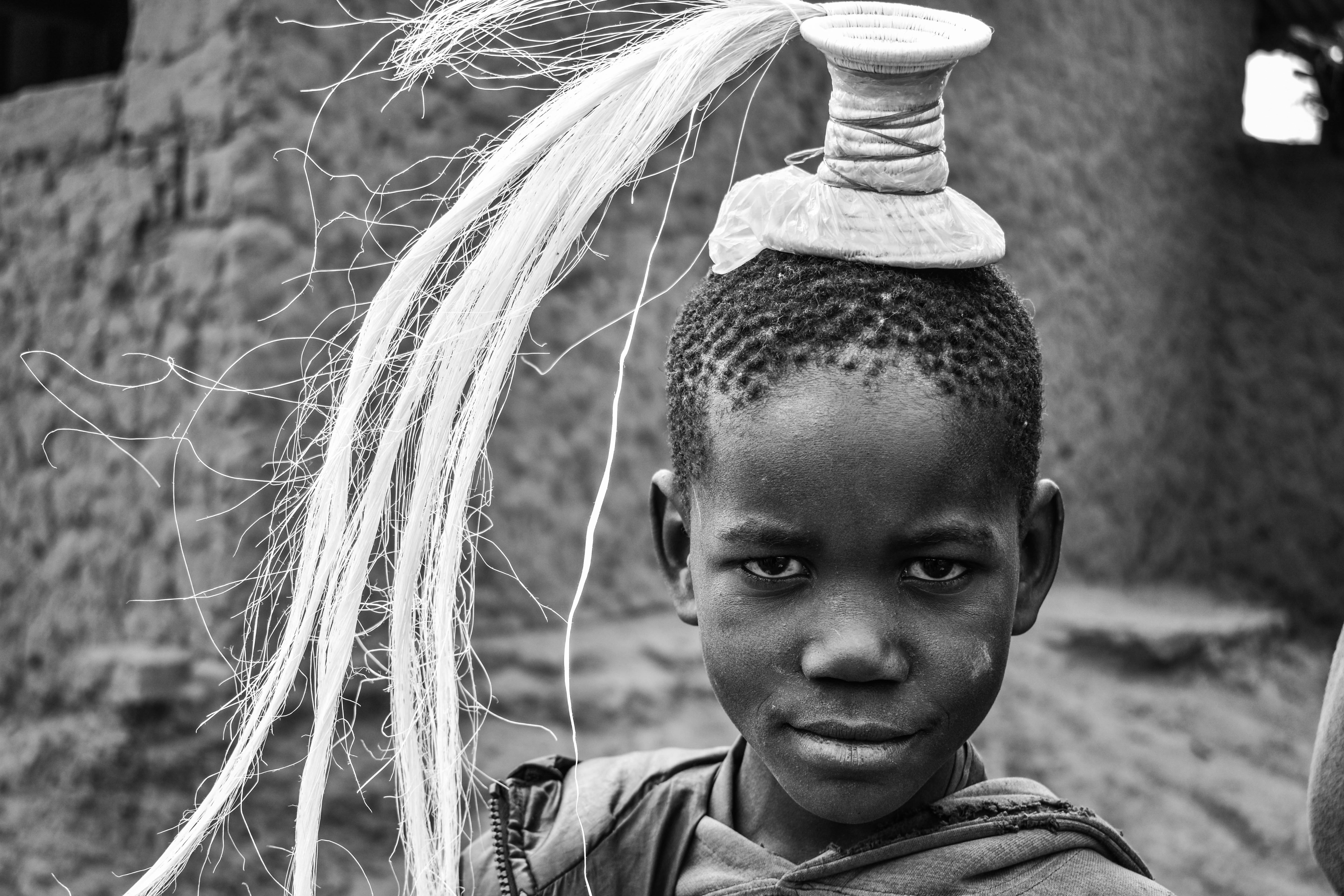 Balancing a Thread of Wind: A Portrait on a Quiet Path